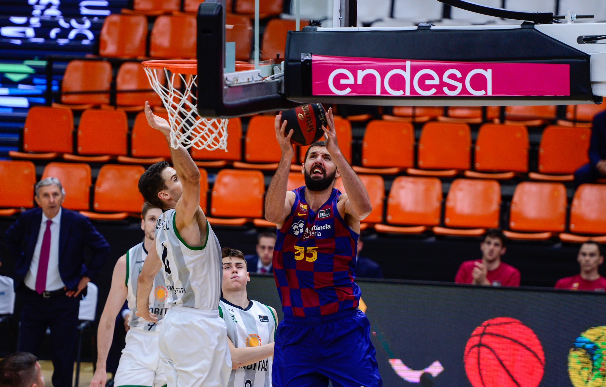 Barça 96-92 Joventut de Badalona: Debut win