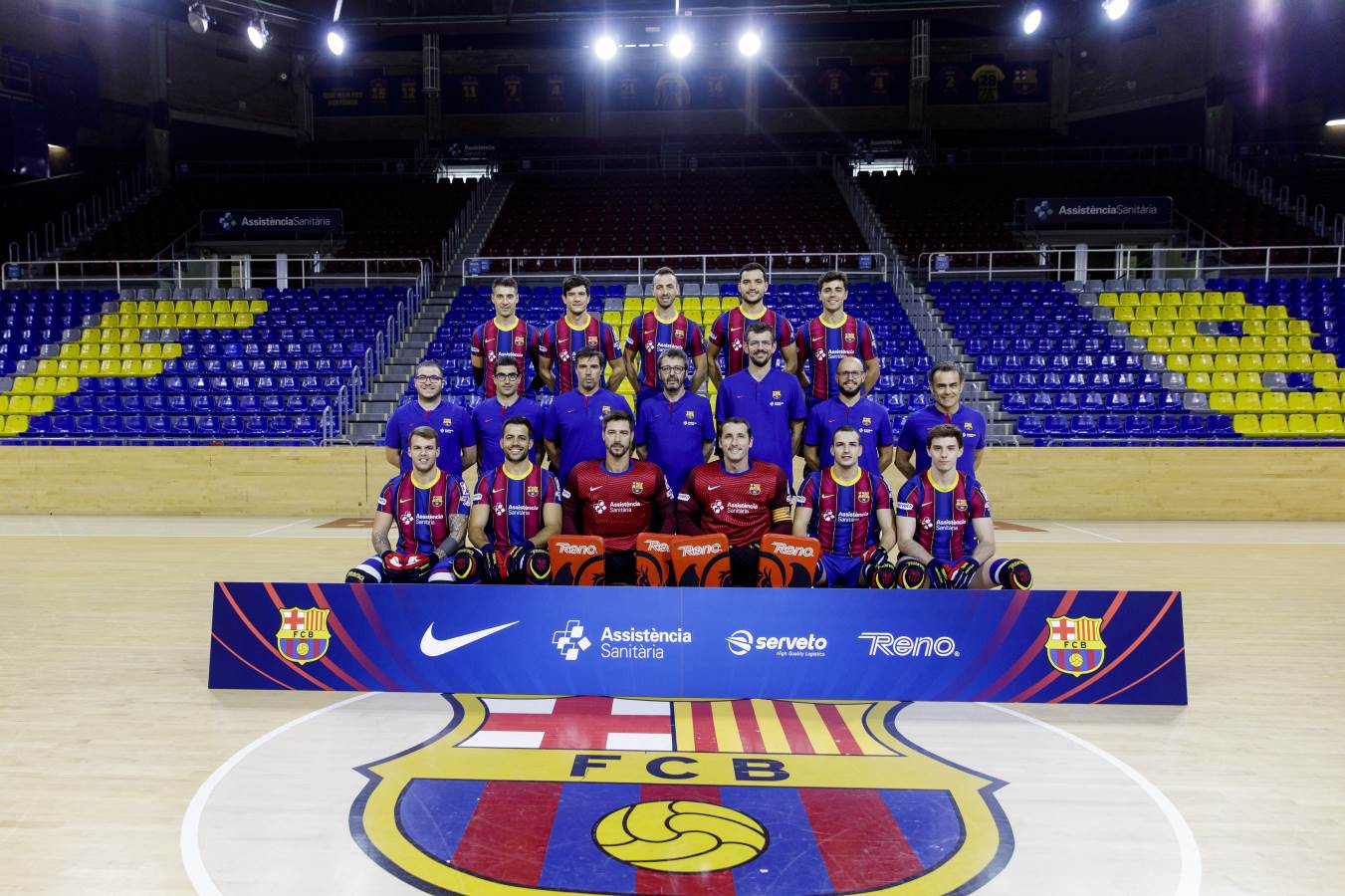 ¡El Barça de hockey se hace la fotografía de equipo!