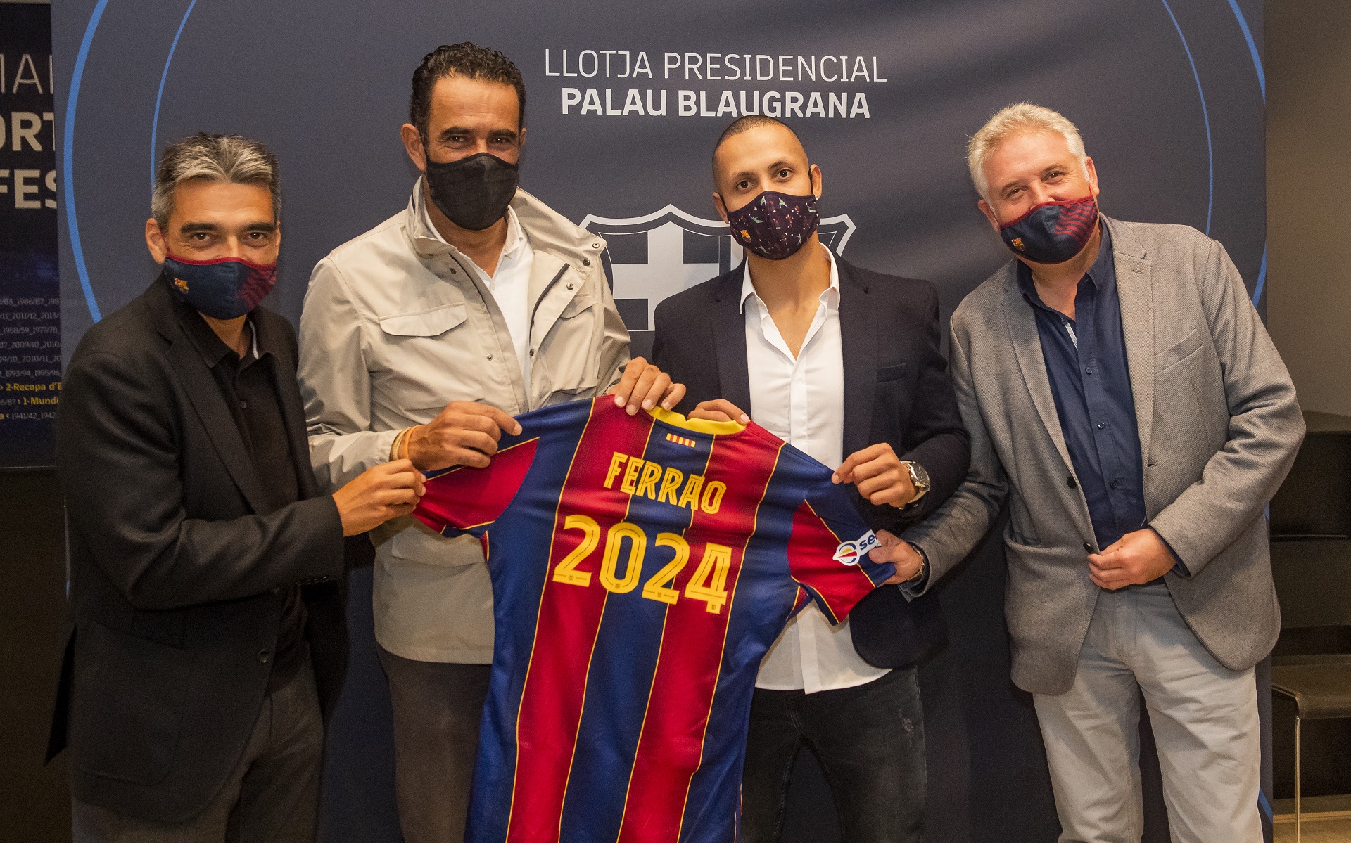 Ferrao renueva hasta 2024