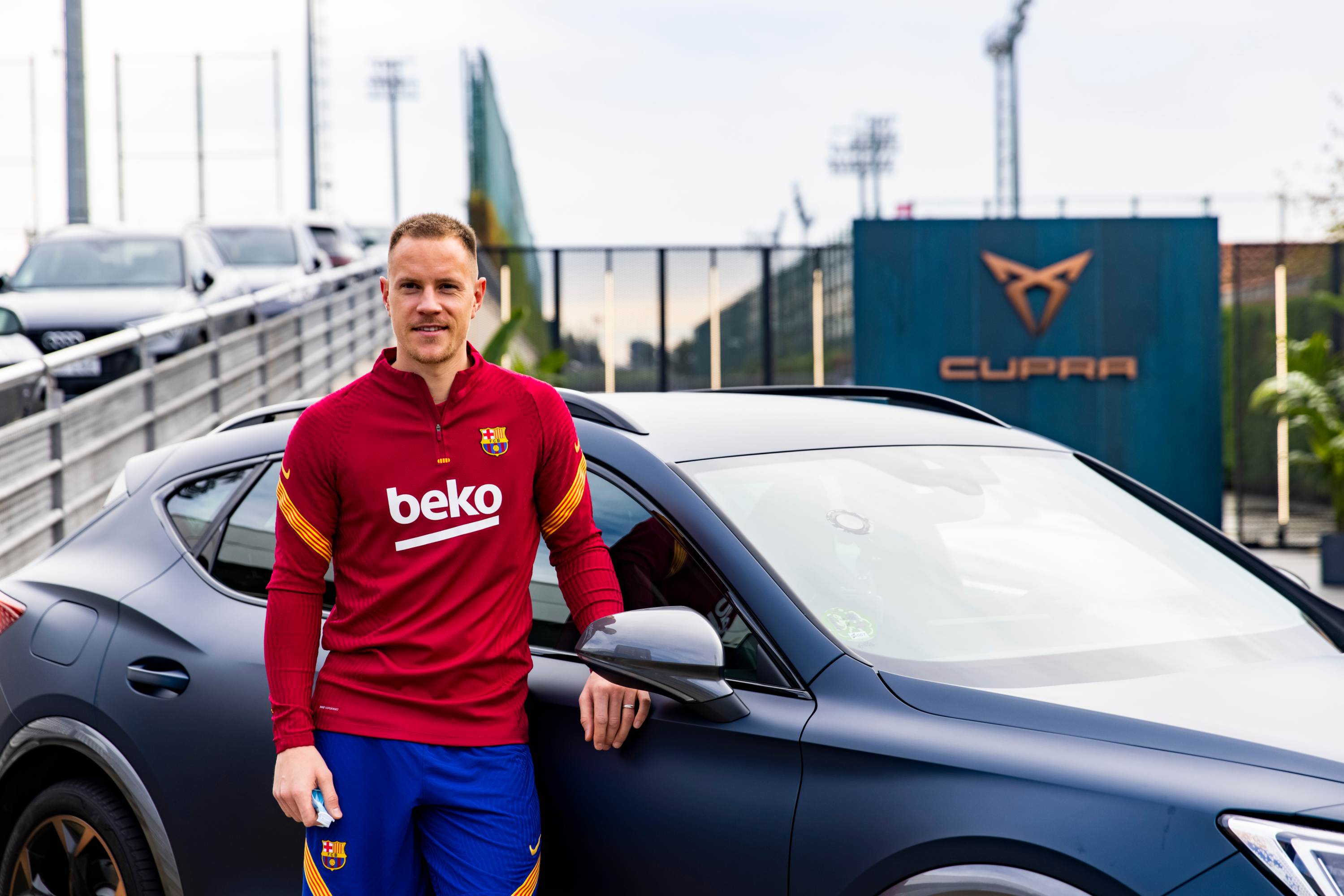 Barça players take control of their new CUPRAs
