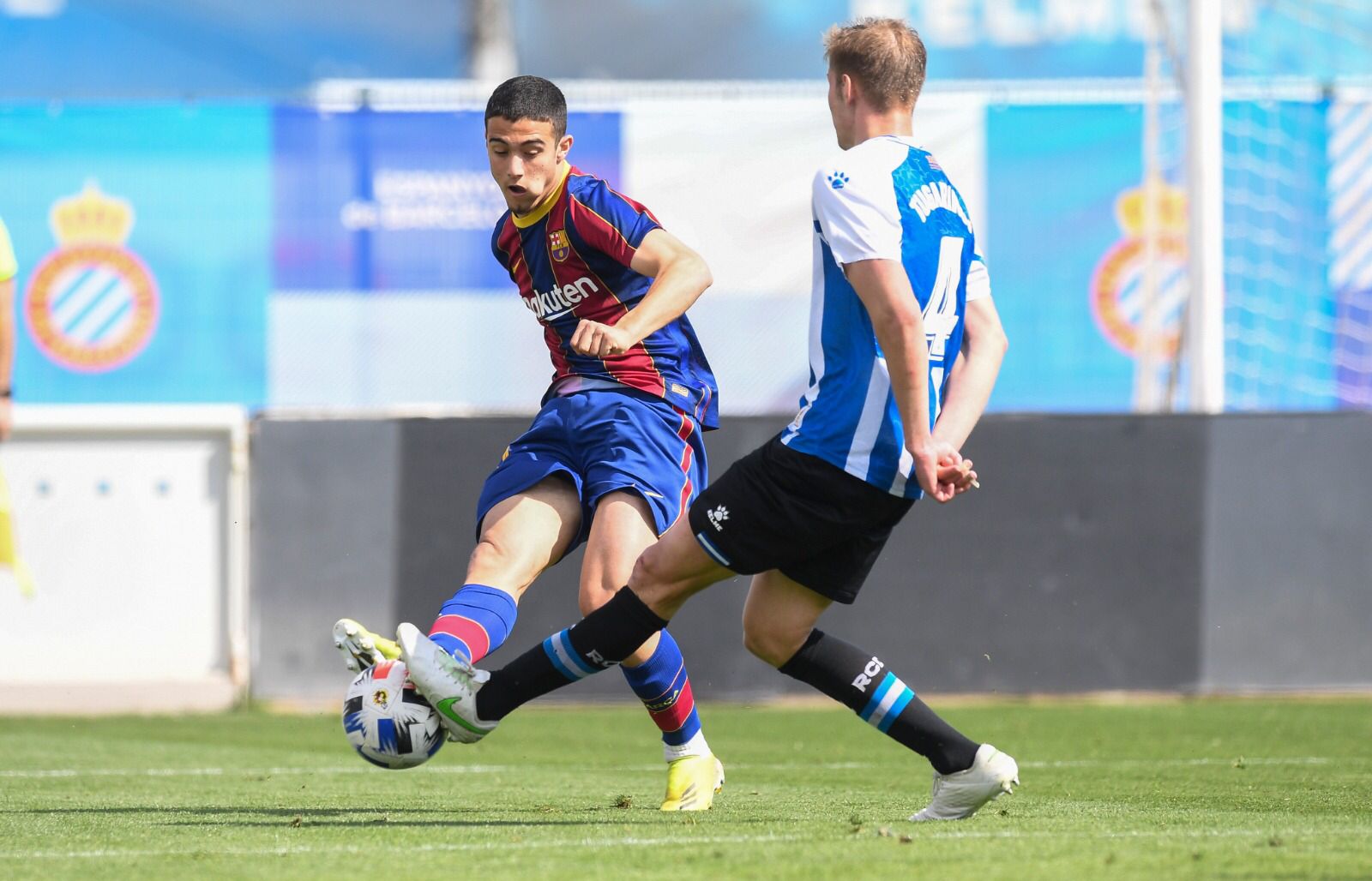 Ángel Álarcón's Barça B debut