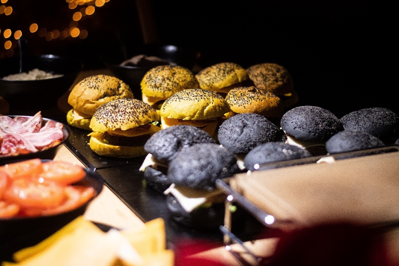 VIP LOUNGE WITH CATERING ACCESS