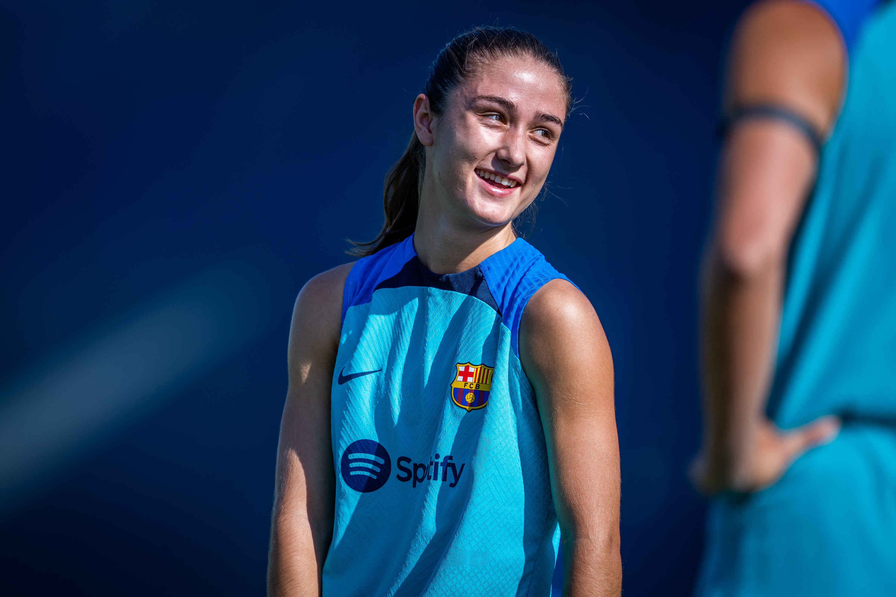 Bruna ha empezado a hacer una parte del trabajo con el grupo