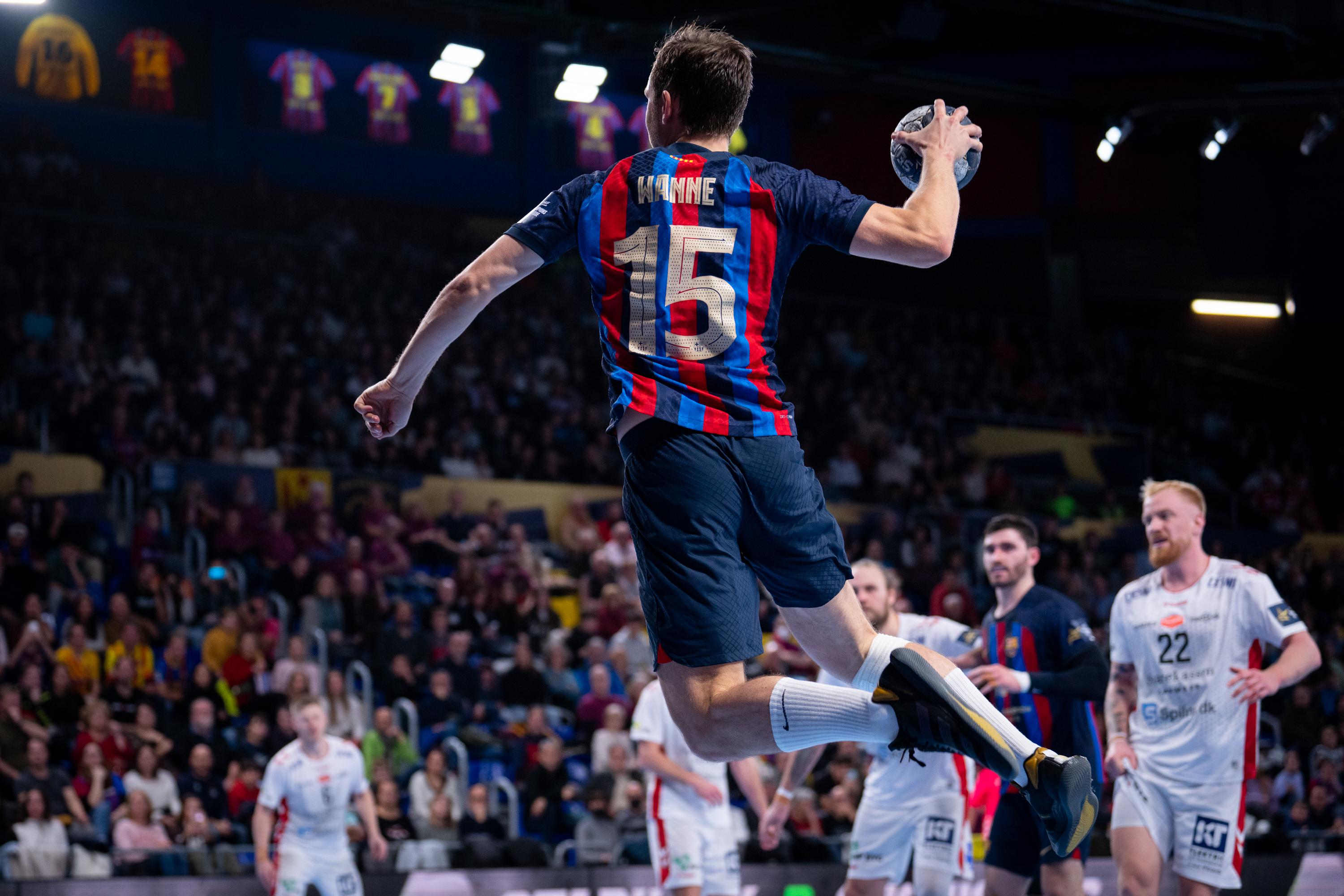 Barça – Aalborg Handbold: Líderes y invictos (32-26)