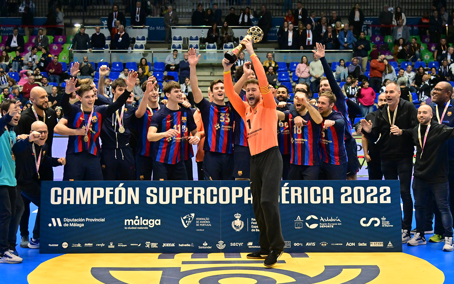 Barça 32-24 Porto: Iberian Super Cup Champions!