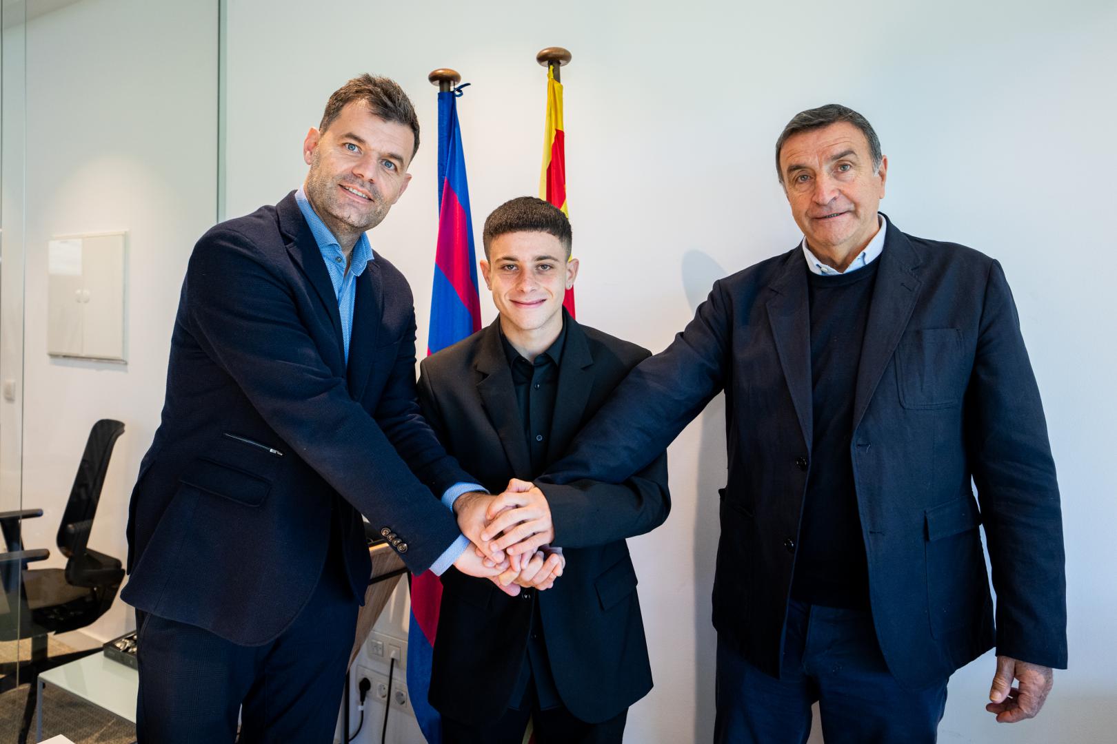 Presentación de Lucas Román como nuevo jugador del Barça Atlètic (18-01-23)