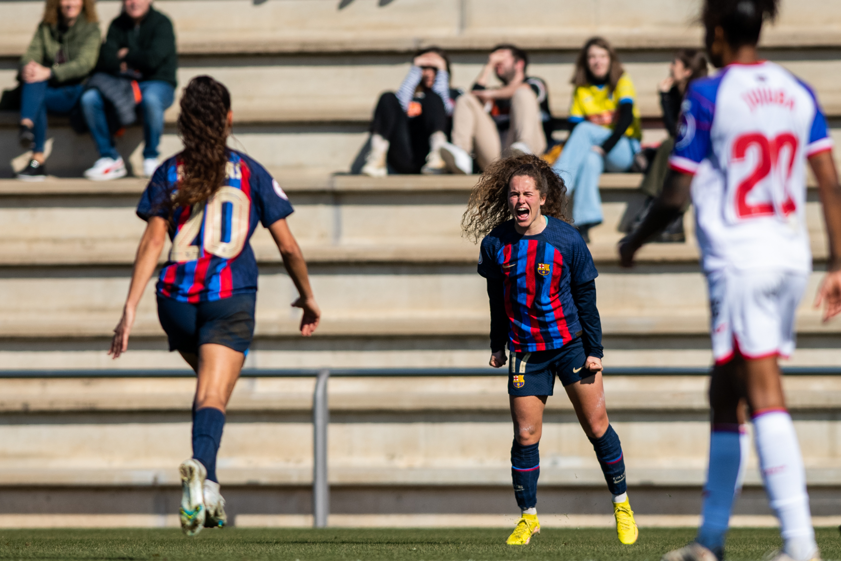 Barça B 2 - 0 Eibar: Victoria y liderato en solitario