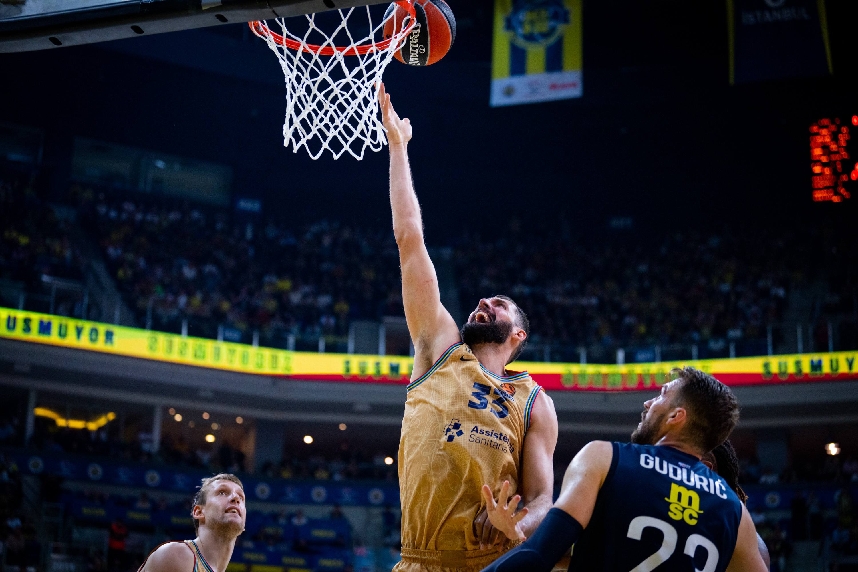 Fenerbahce 81-73 Barça: Victory out of reach in Istanbul