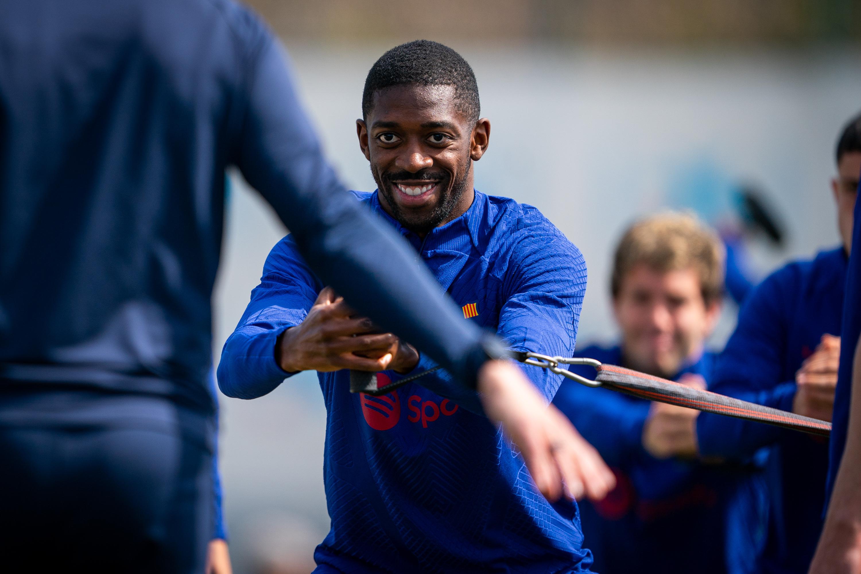 Dembélé, Pedri and De Jong train with the group