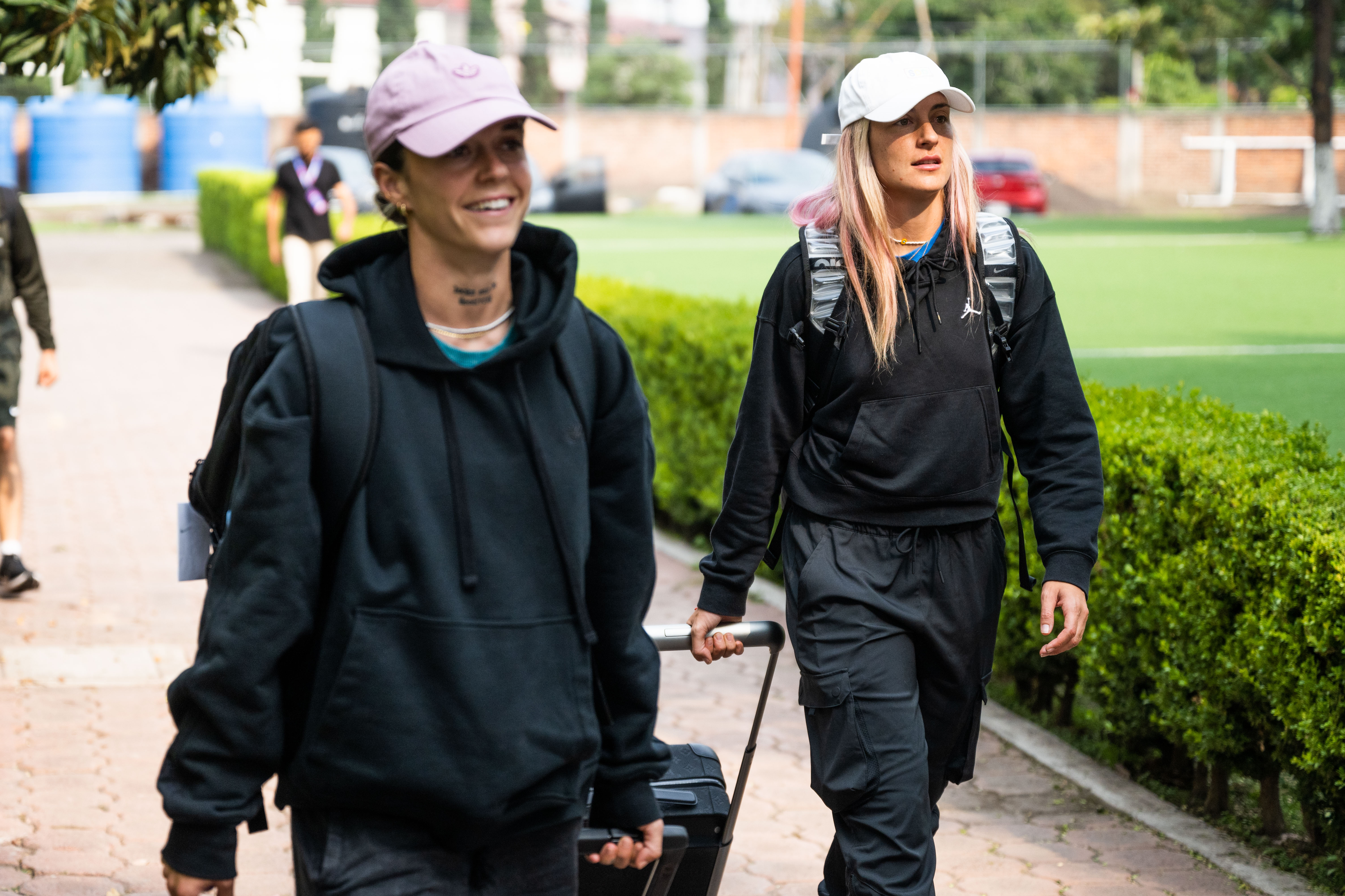 Mapi León and Alexia join the tour in Mexico