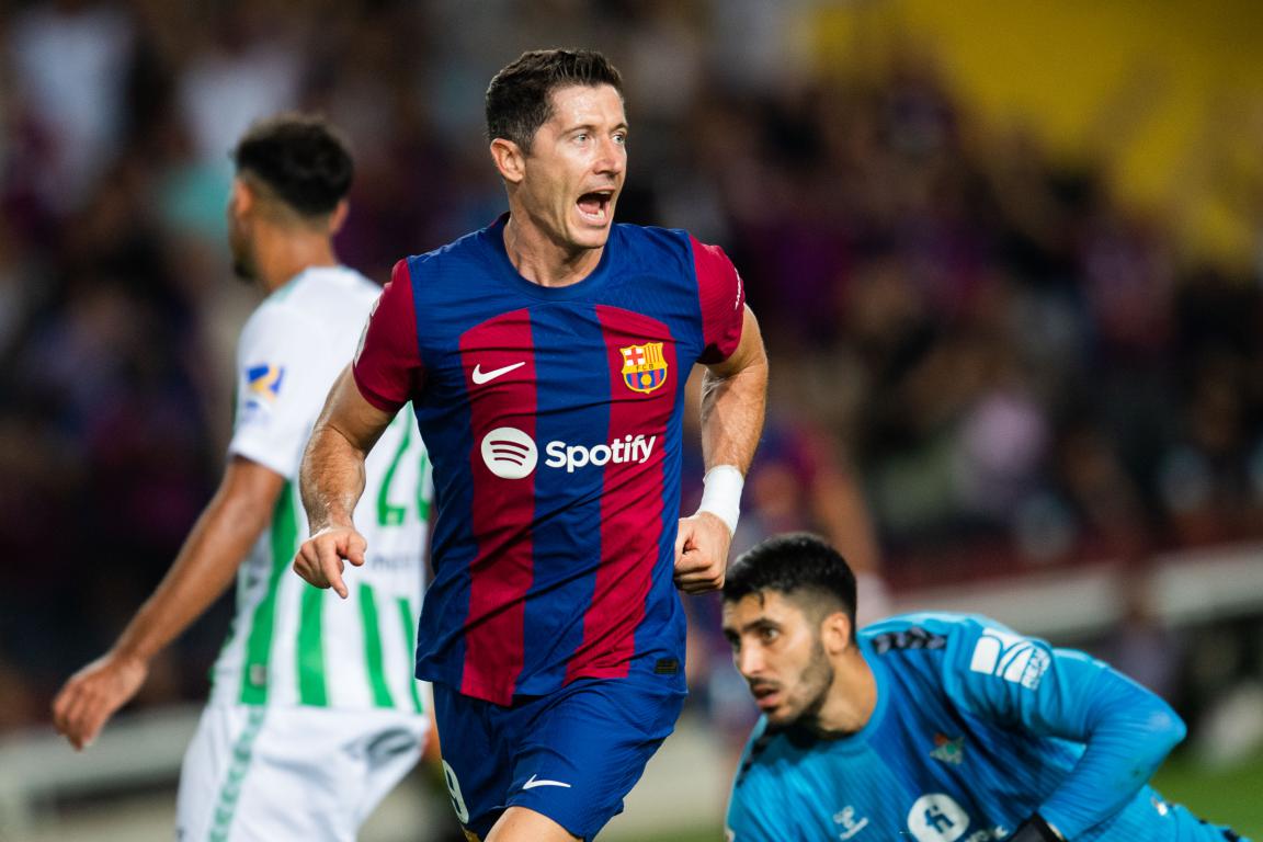 Lewandowski still firing