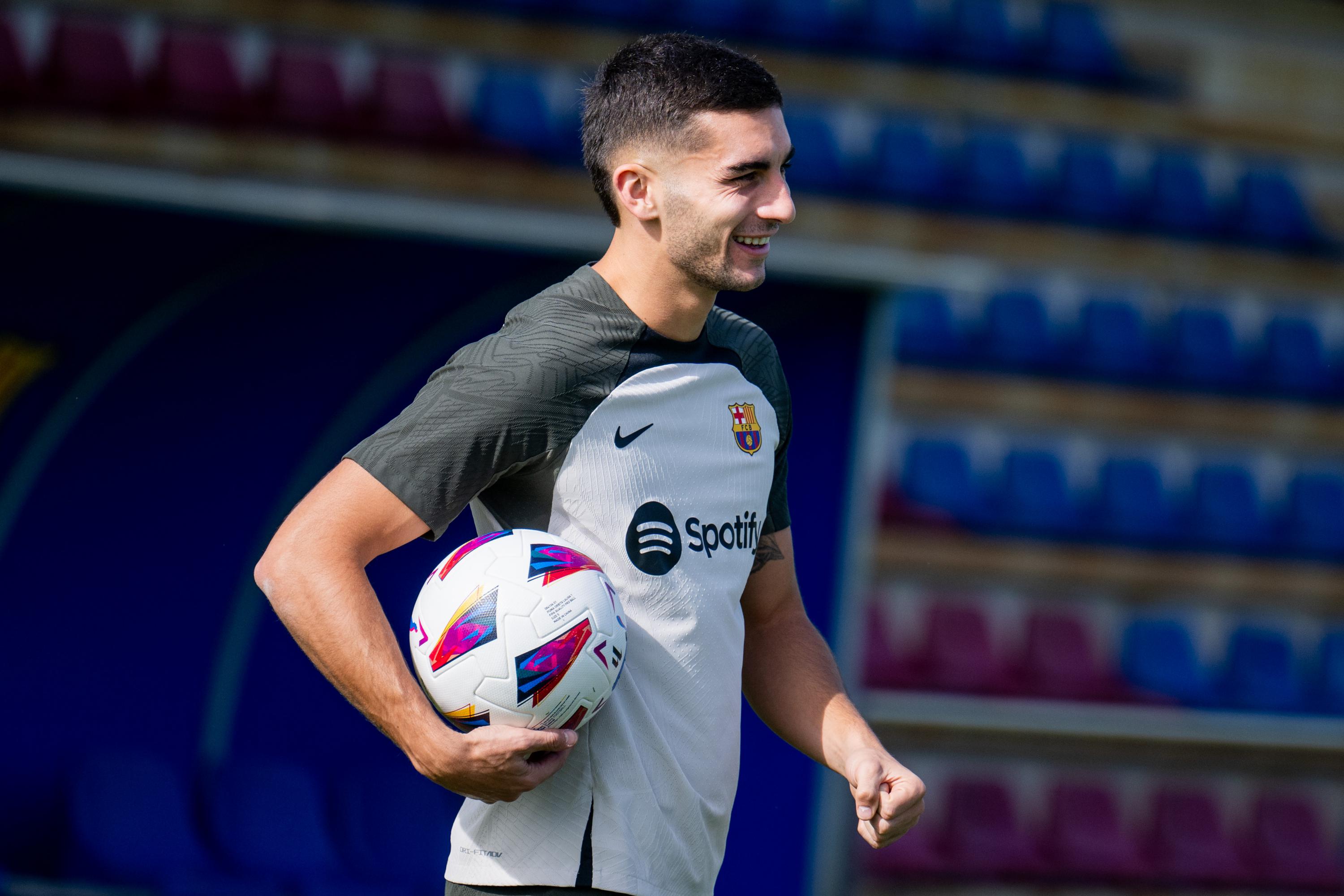 Gavi and Ferran back at training