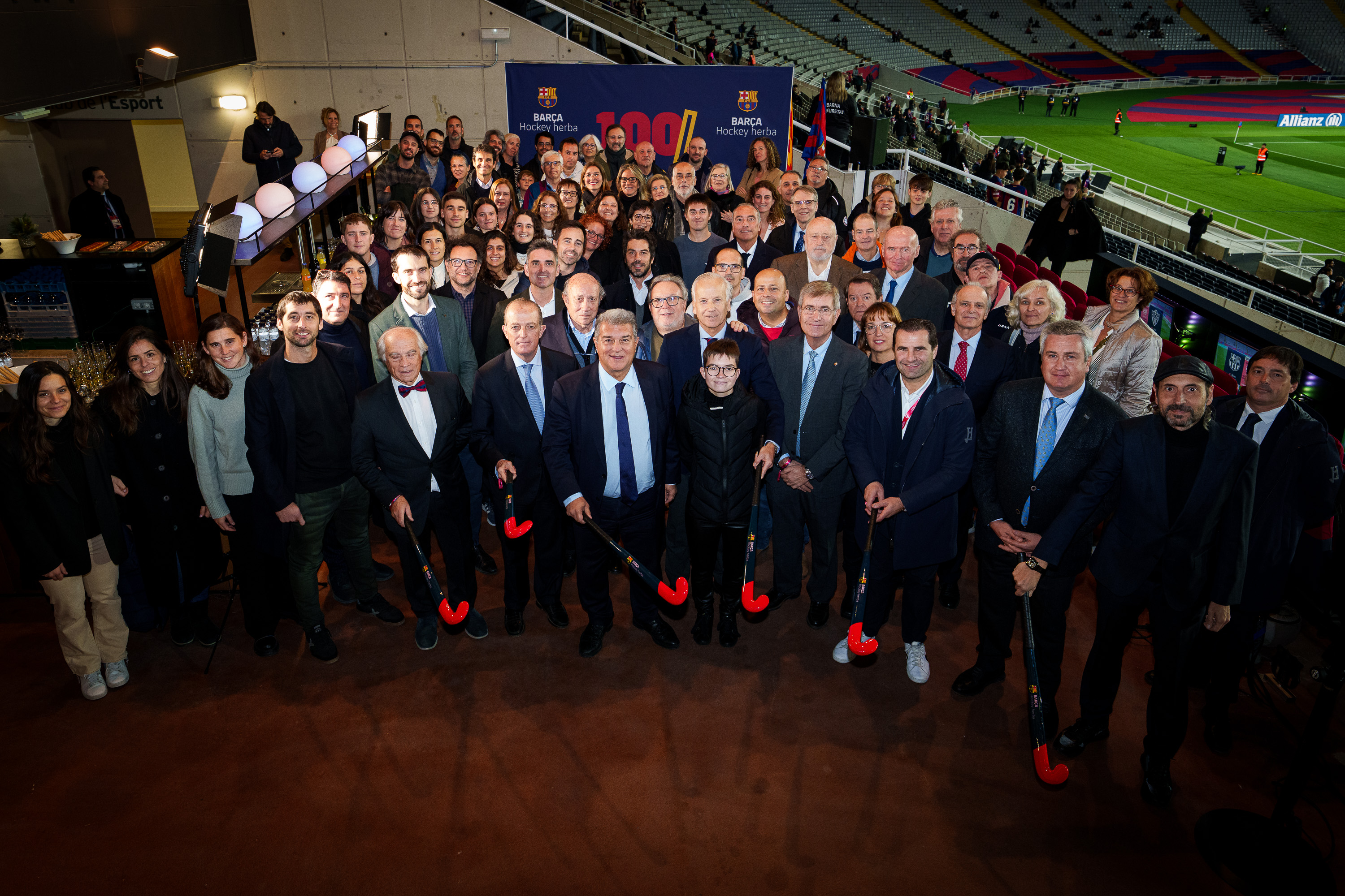 El FC Barcelona homenajea al Barça Hockey Herba por sus 100 años de ...