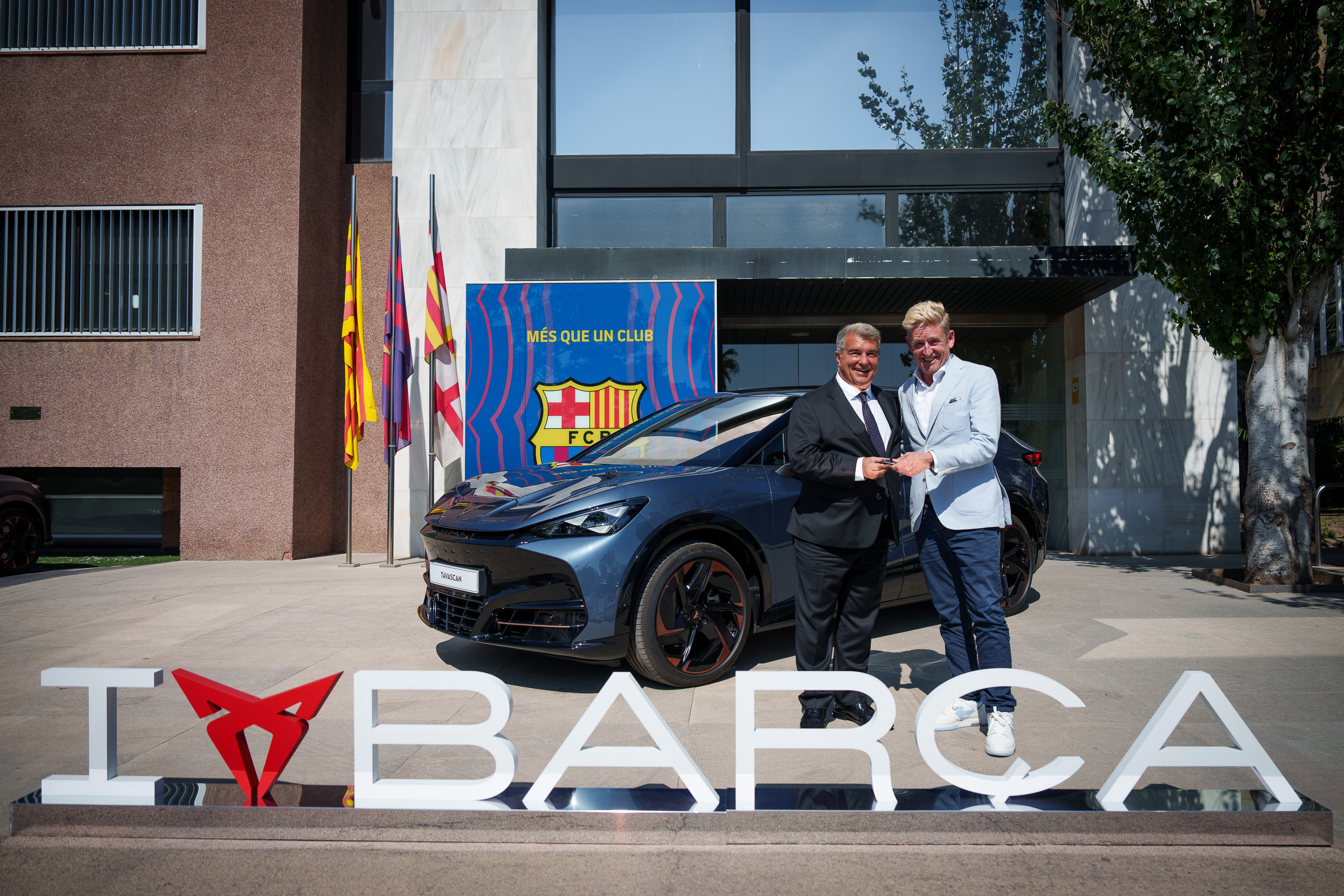 CUPRA and FC Barcelona strengthen ties