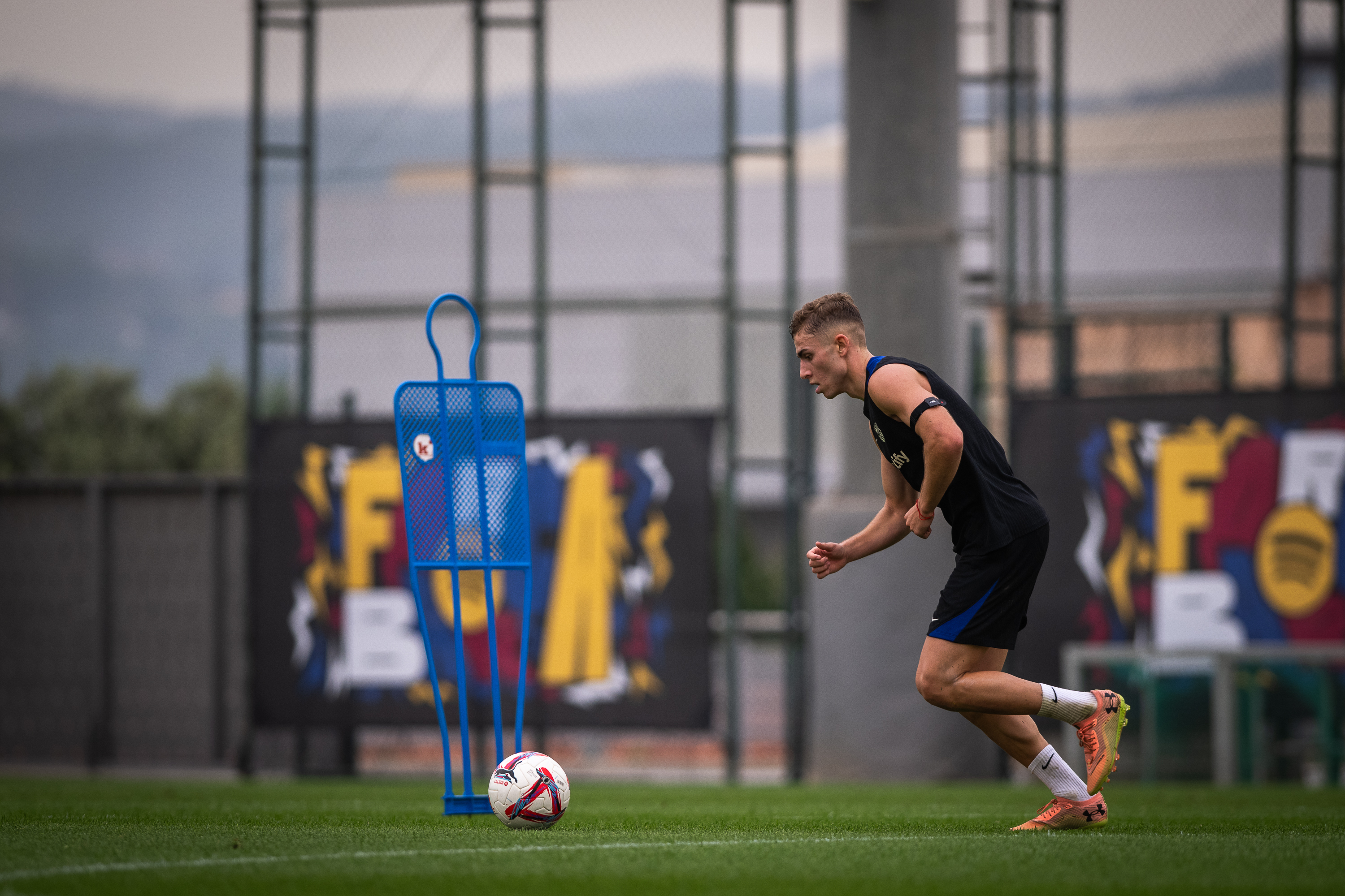 Fermín trains with the group