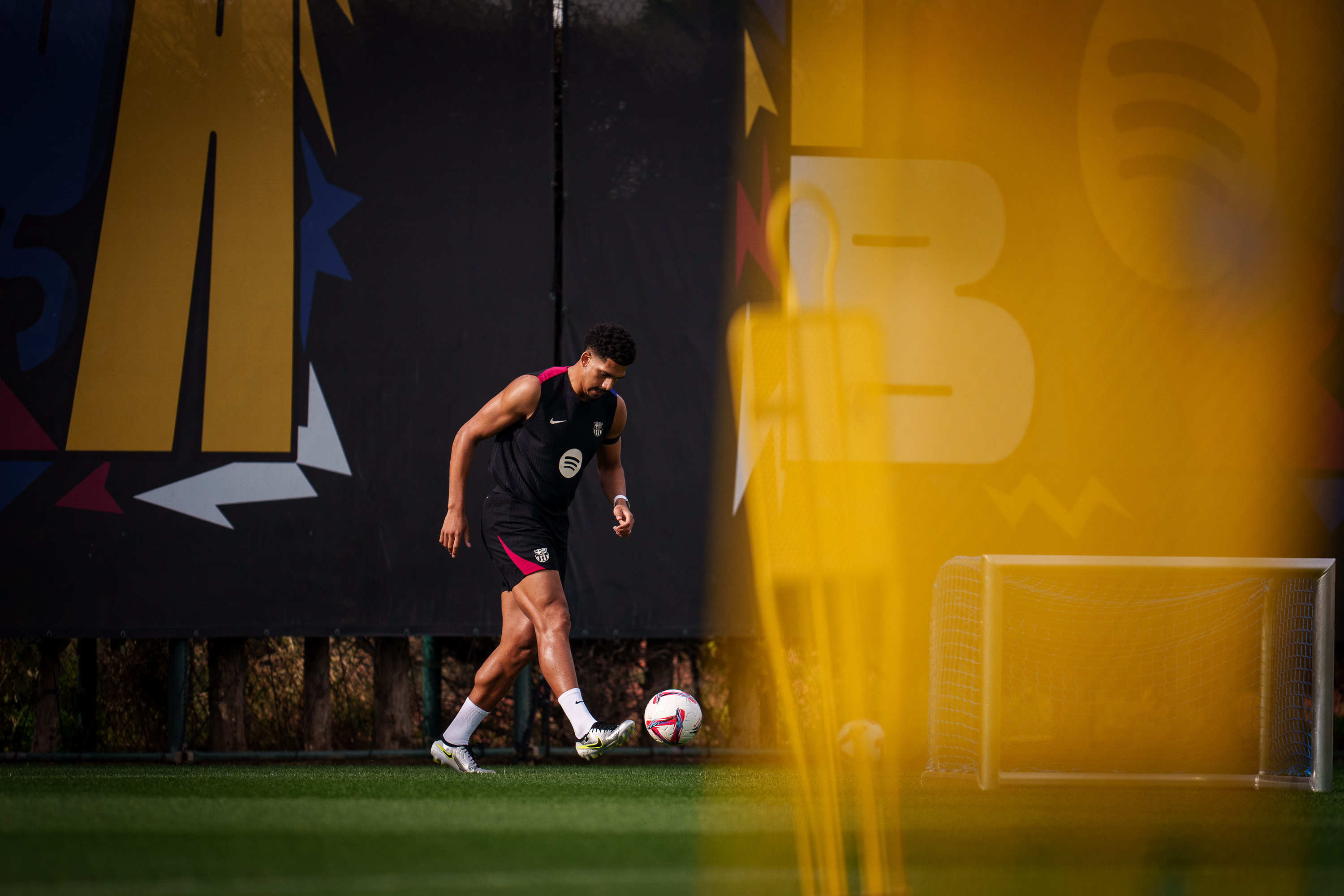 Araujo's recovery in pictures