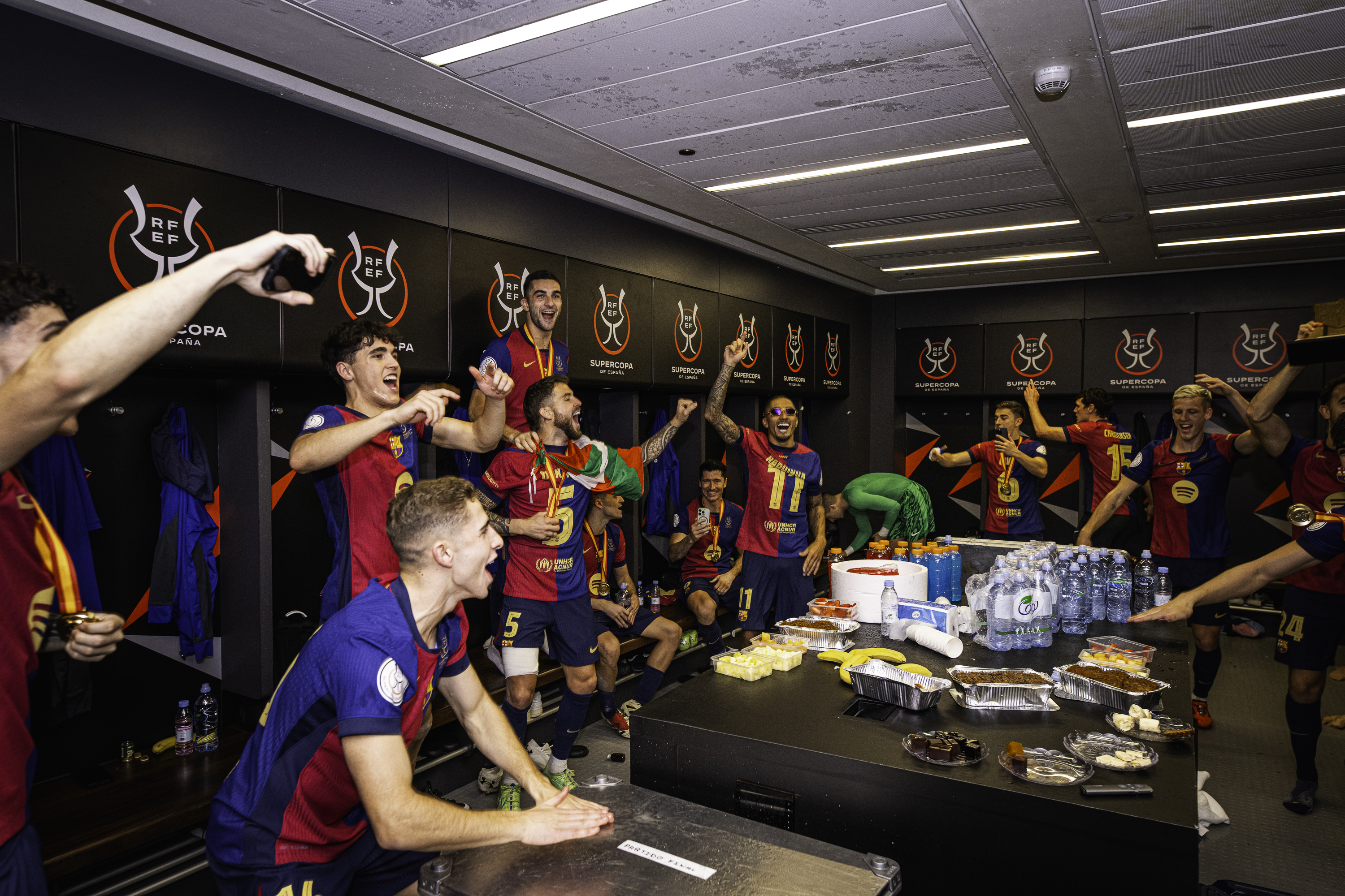 INSIDE VIEW | The Super Cup champions' celebrations!