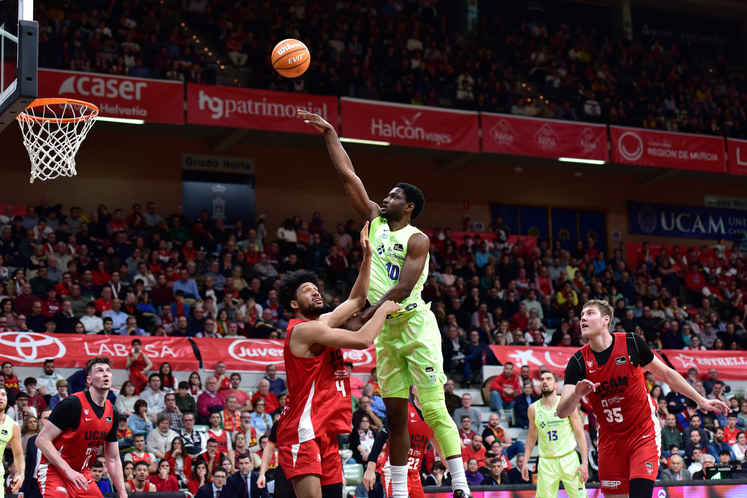 UCAM Murcia 90-95 Barça: Overtime win