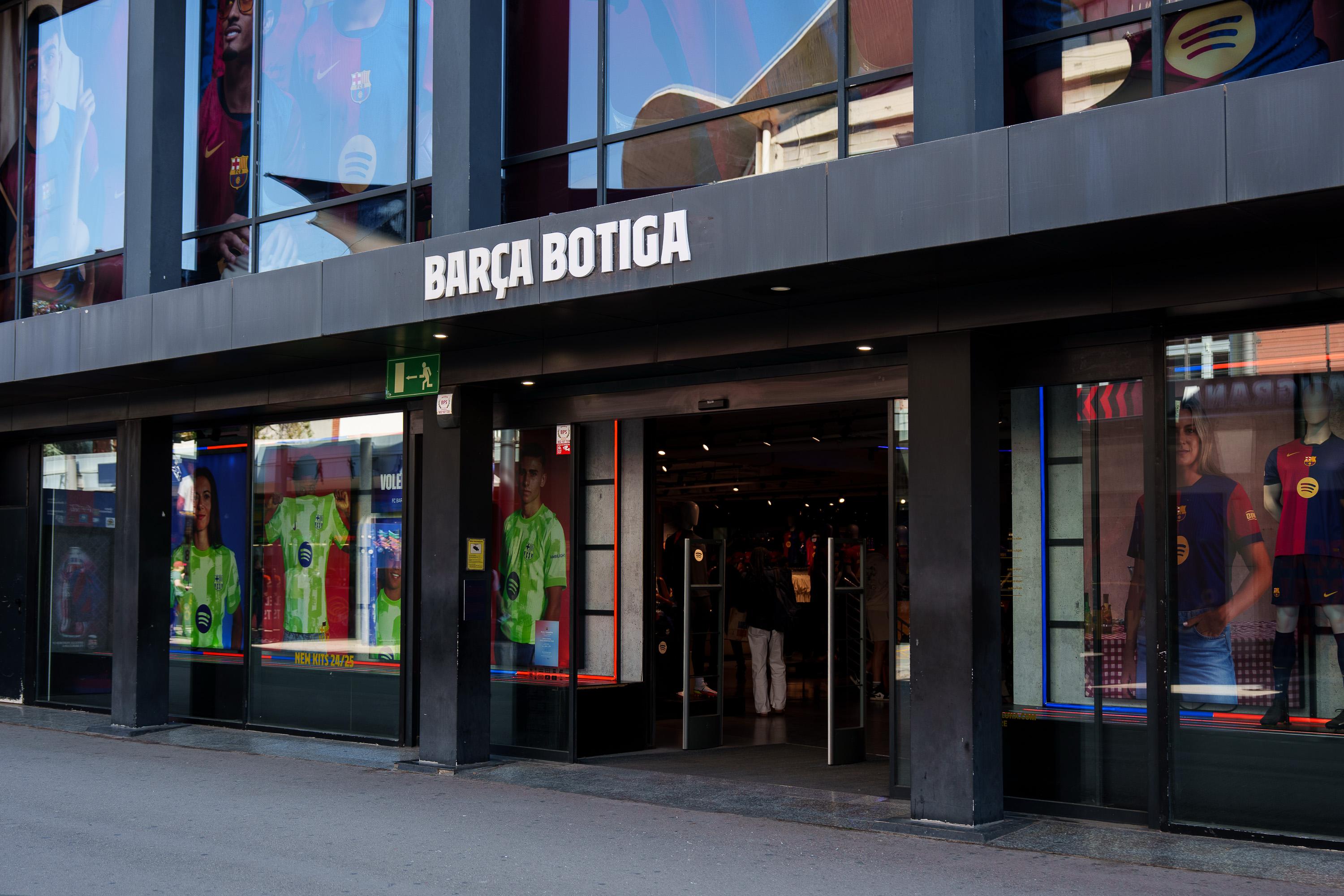 El FC Barcelona renova la identitat de les seves botigues sota el nom ...