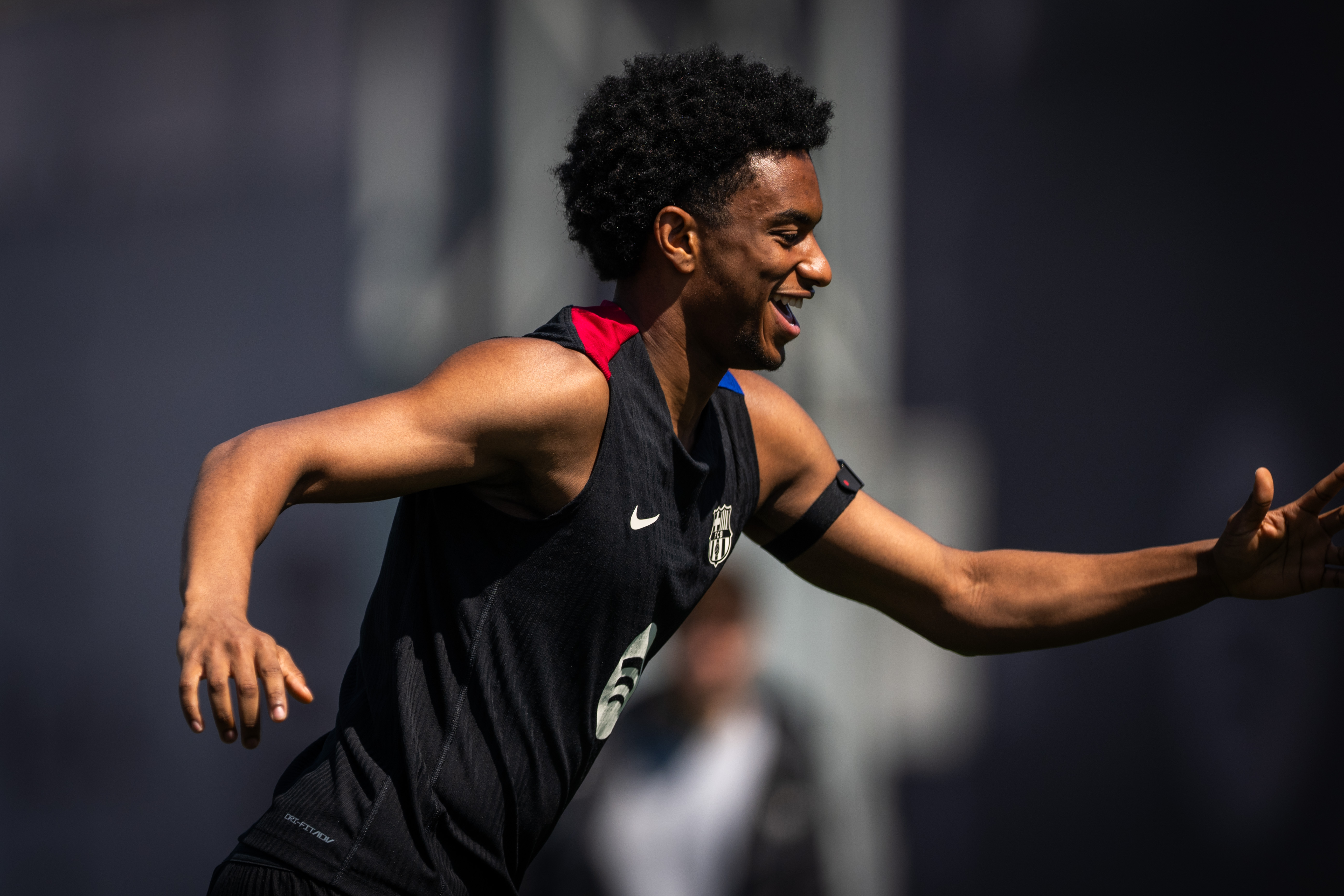 Balde joins in the session