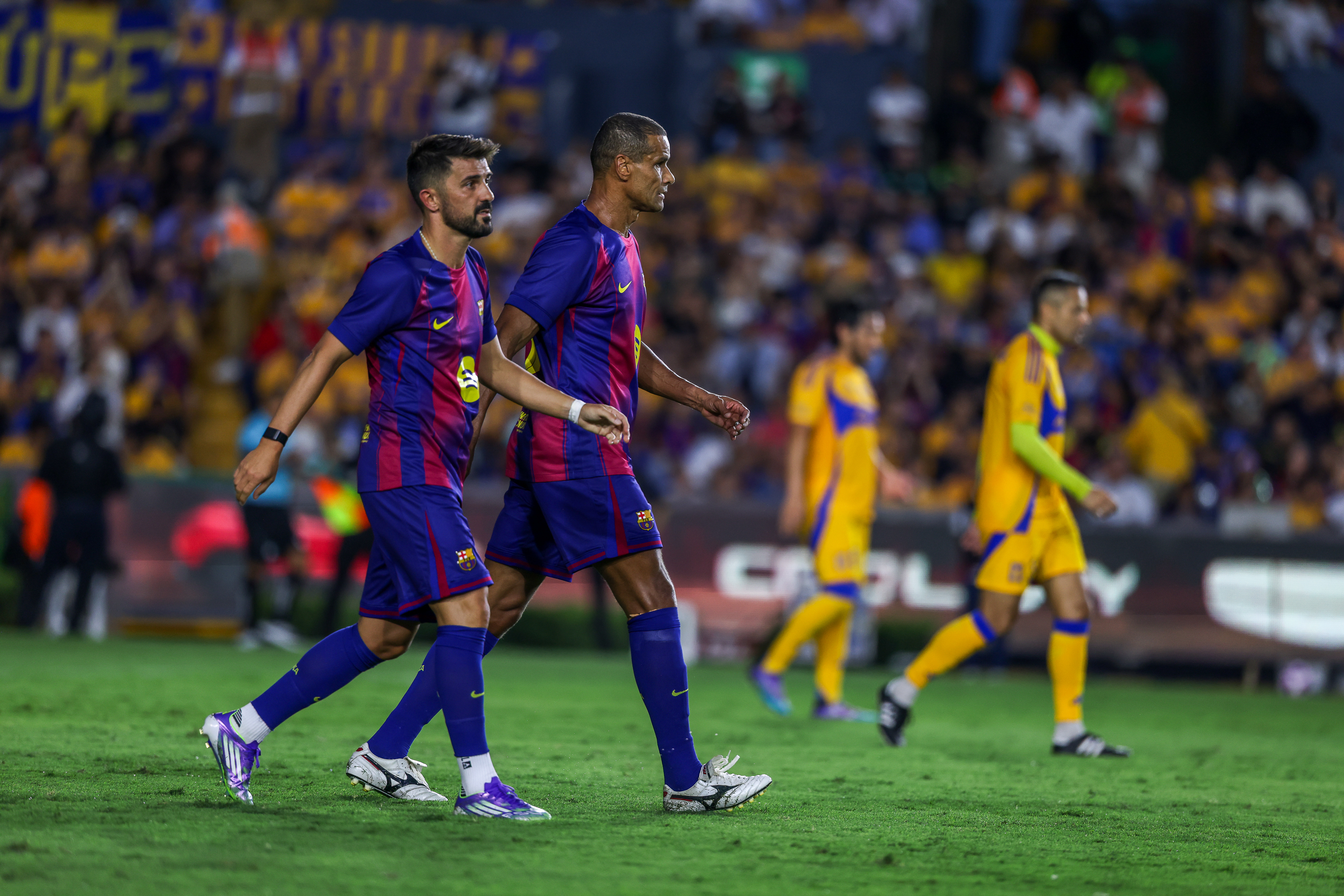 Barça Legends win in Monterrey with David Villa the star