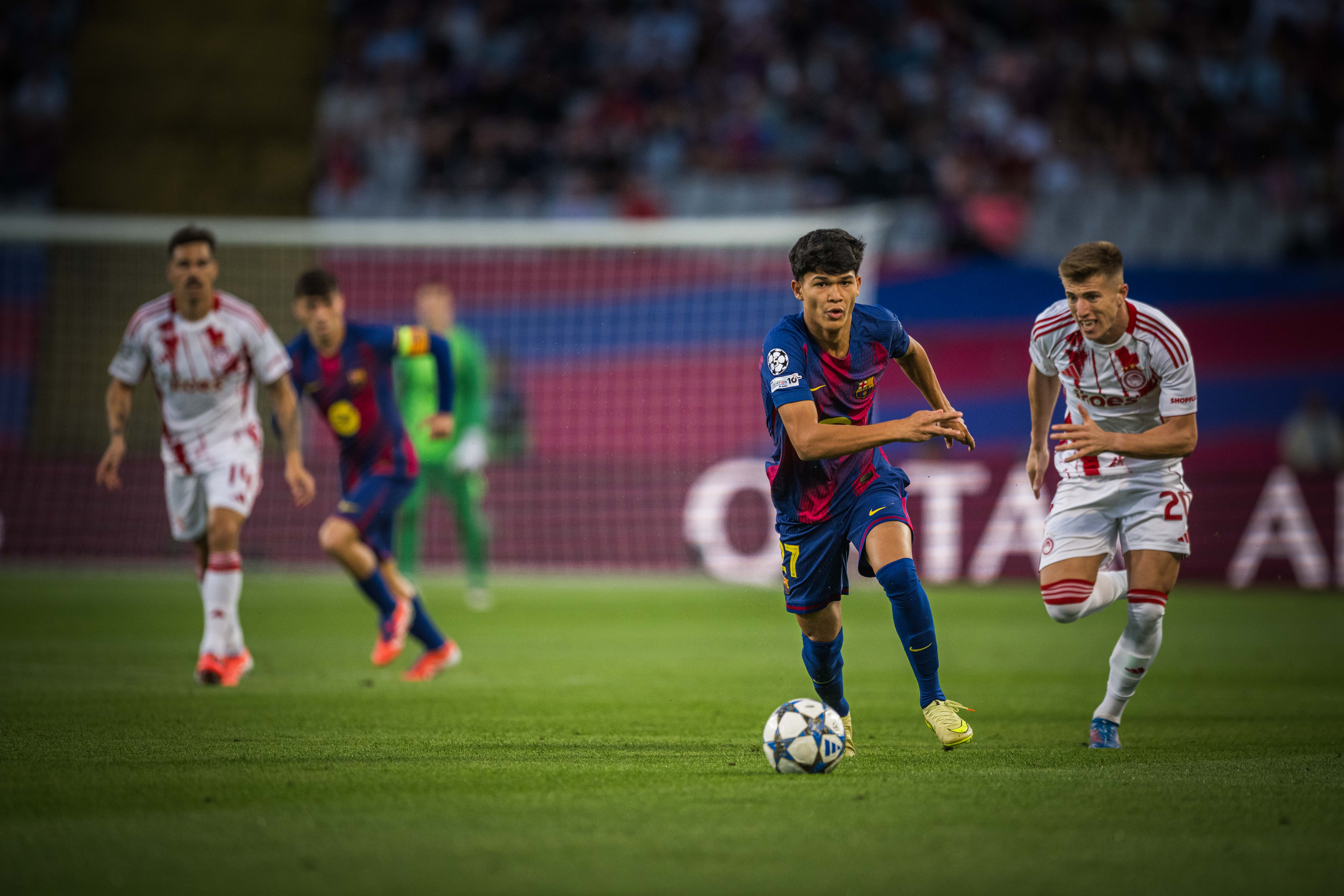 Dro and Roony make Champions League debut for Barça