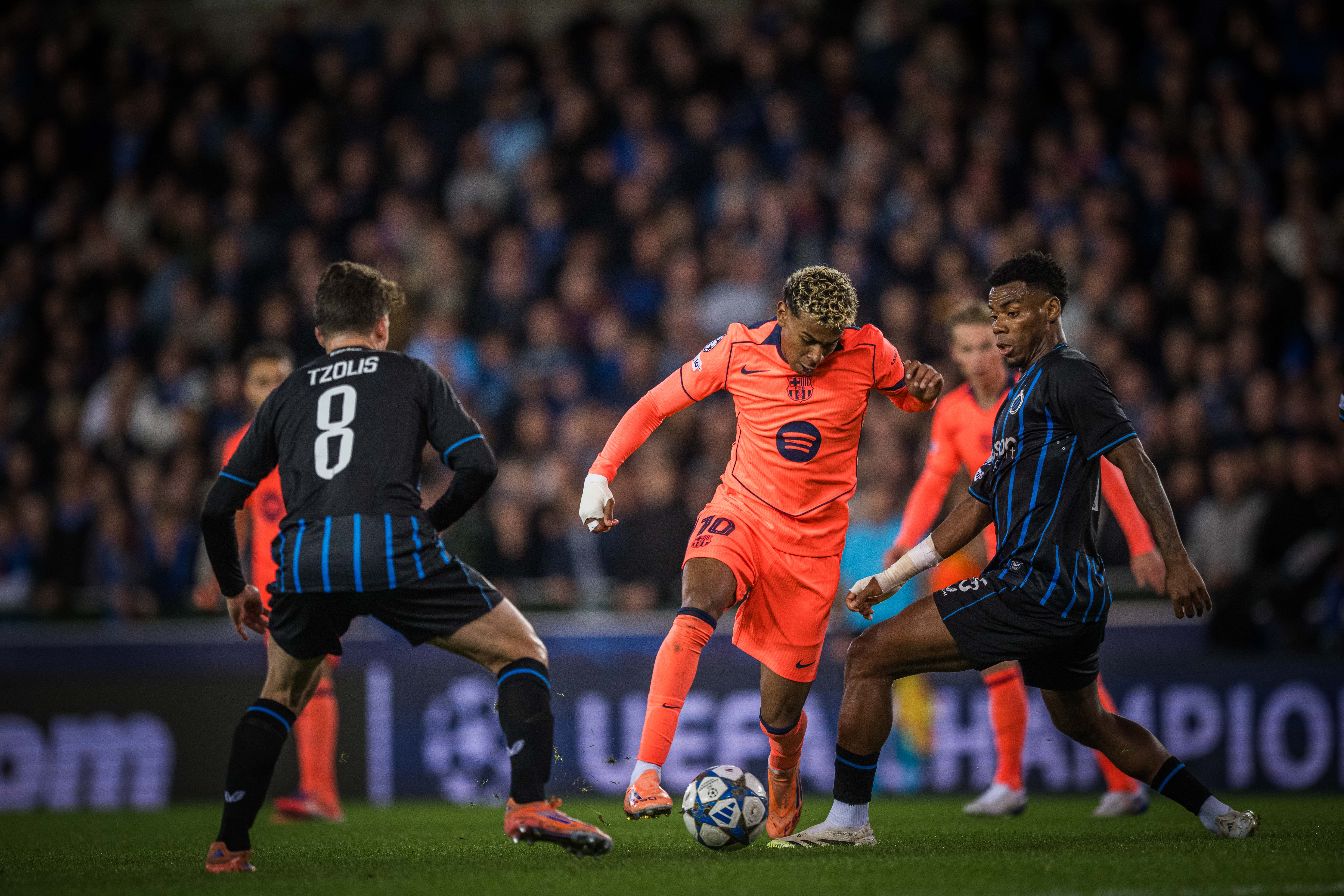 Club Brugge - FC Barcelona: Empate loco en Brujas (3-3)
