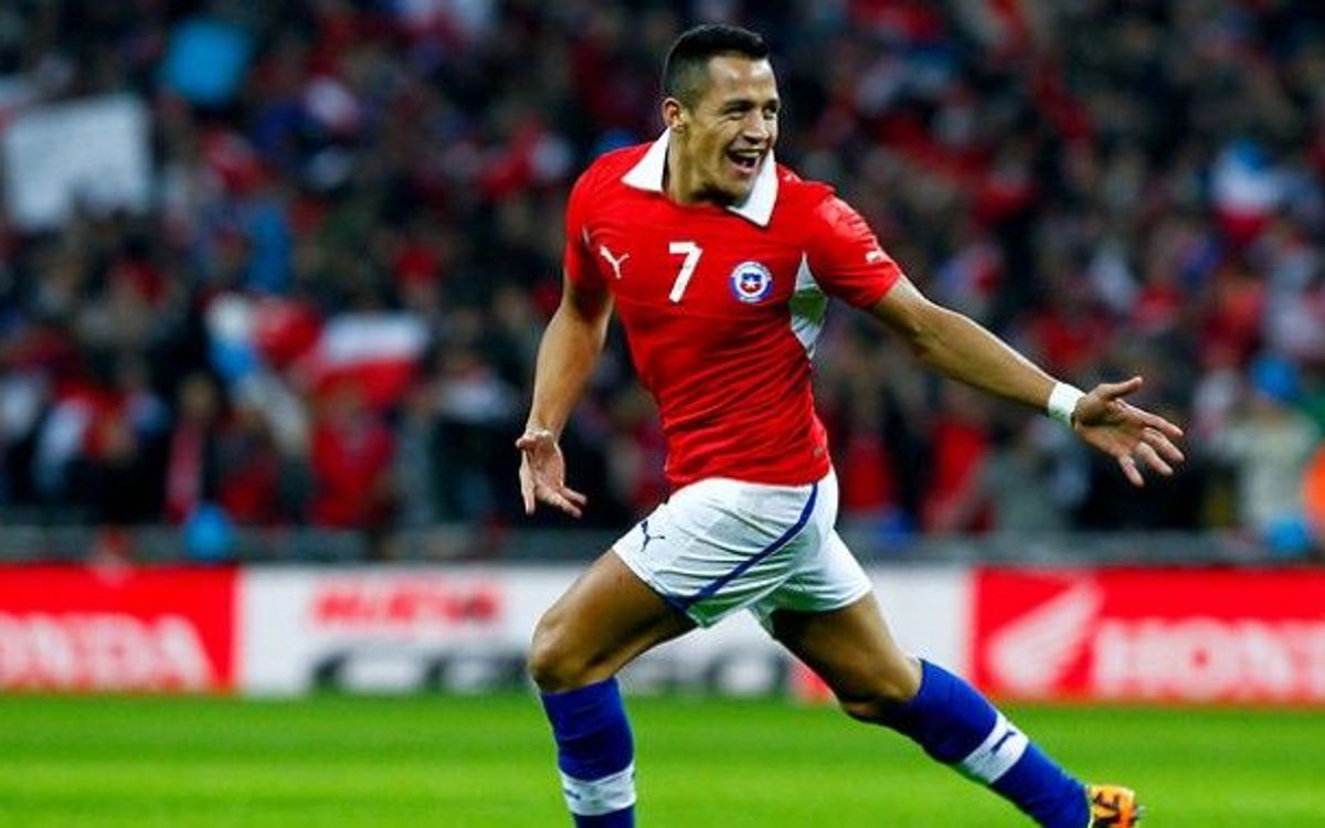 Alexis gets double at Wembley
