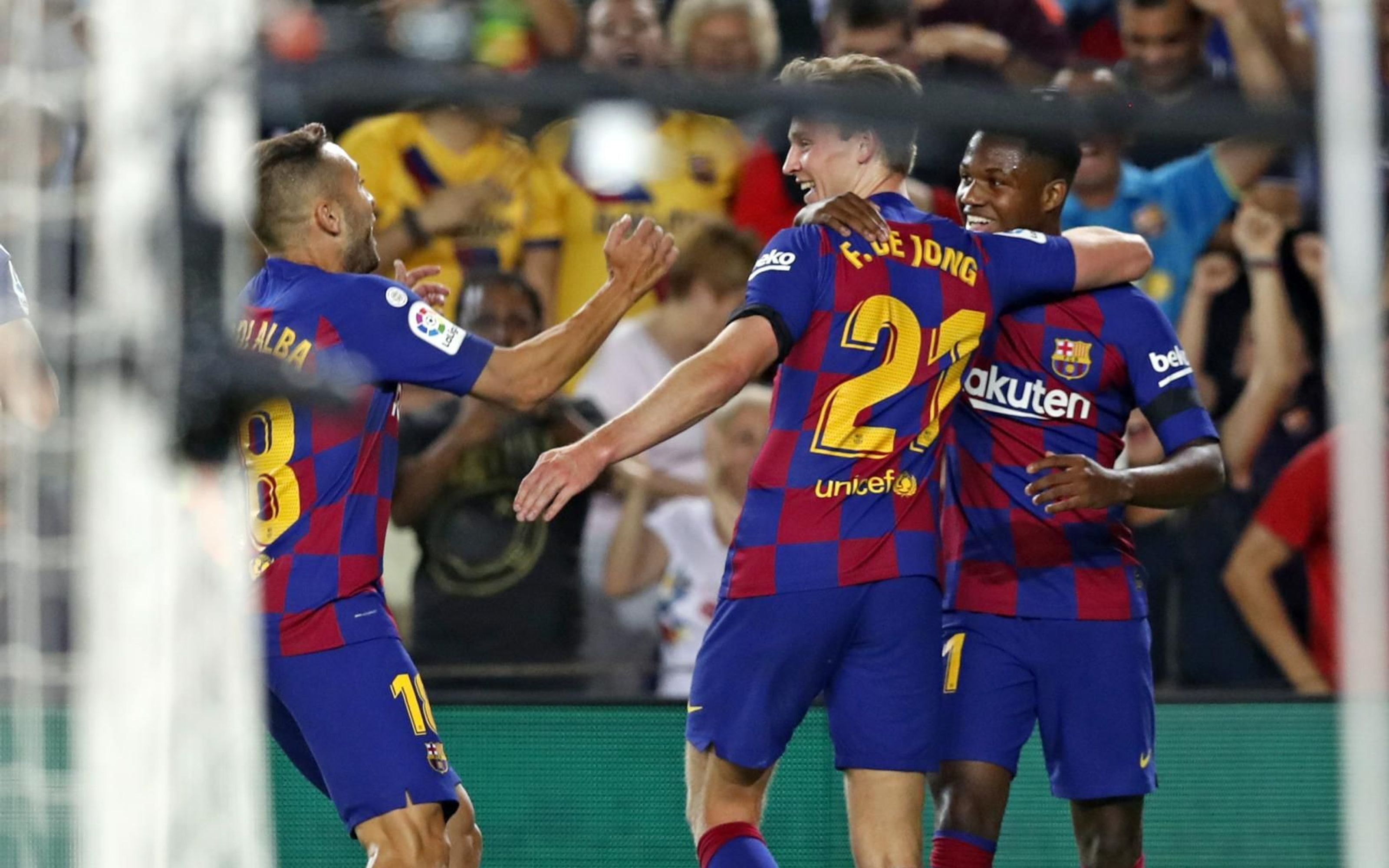 Barça v Valencia, in photos