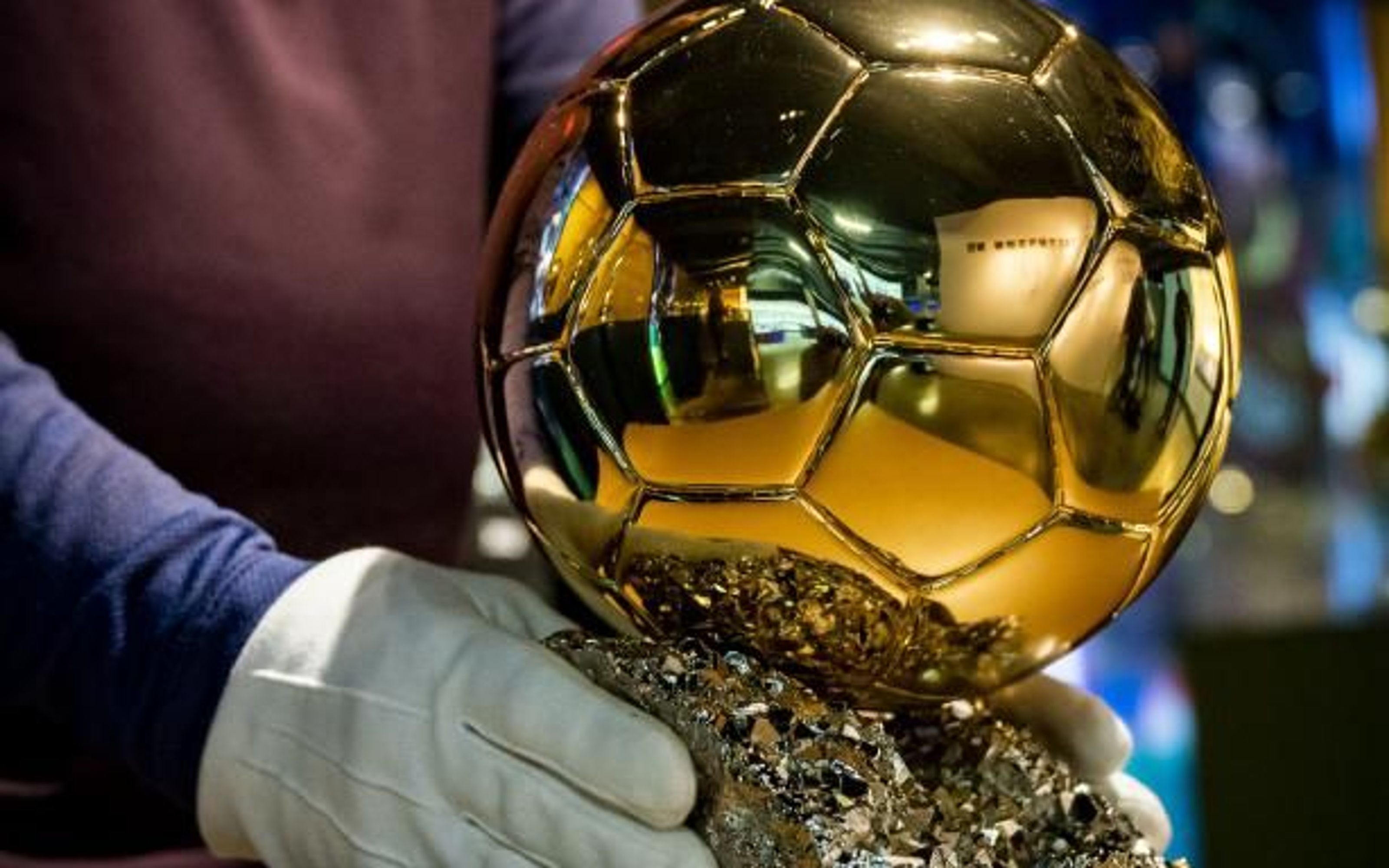 The Ballon d'Or is in the musuem