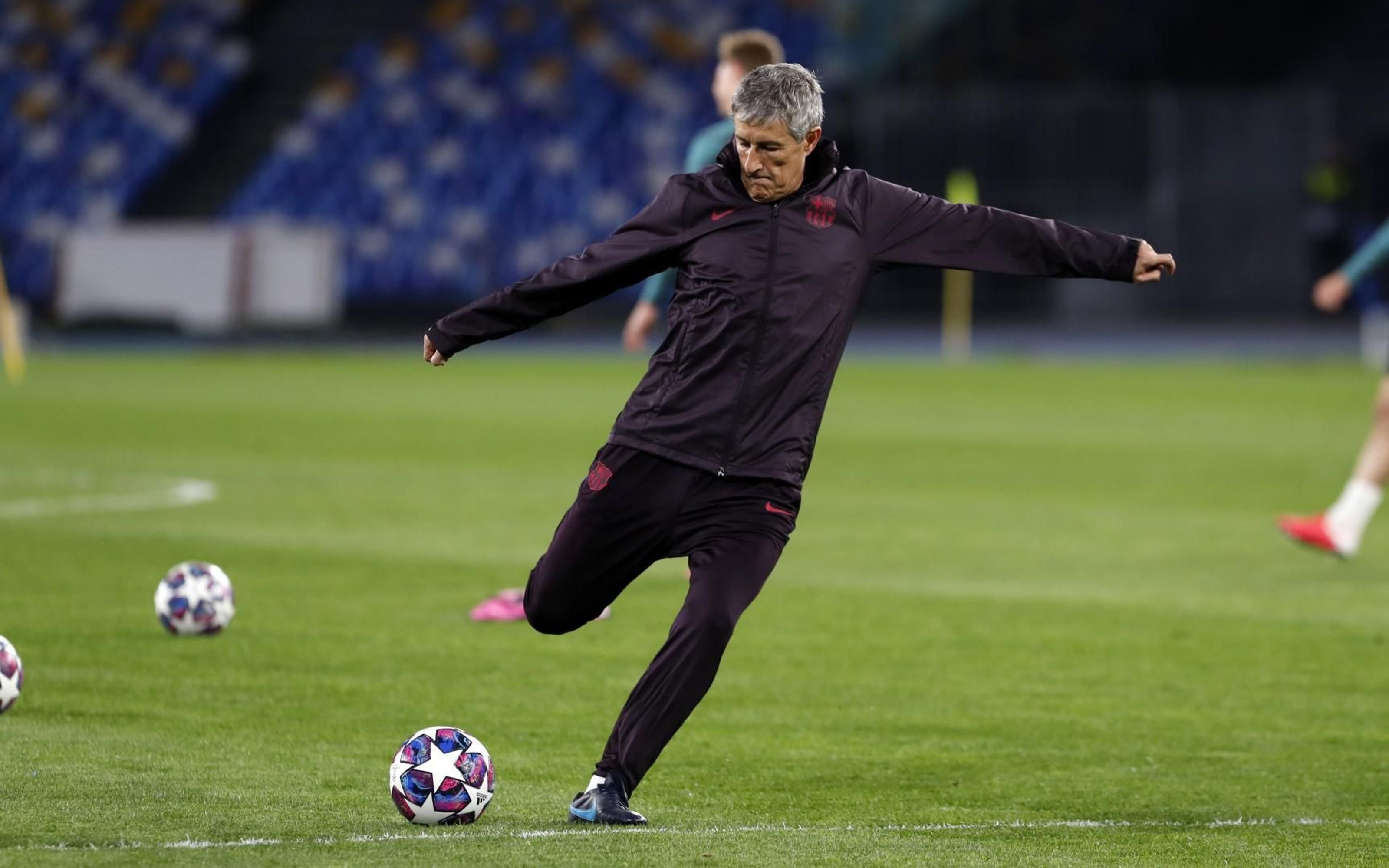 The best pictures from Setién's first few months at Barça