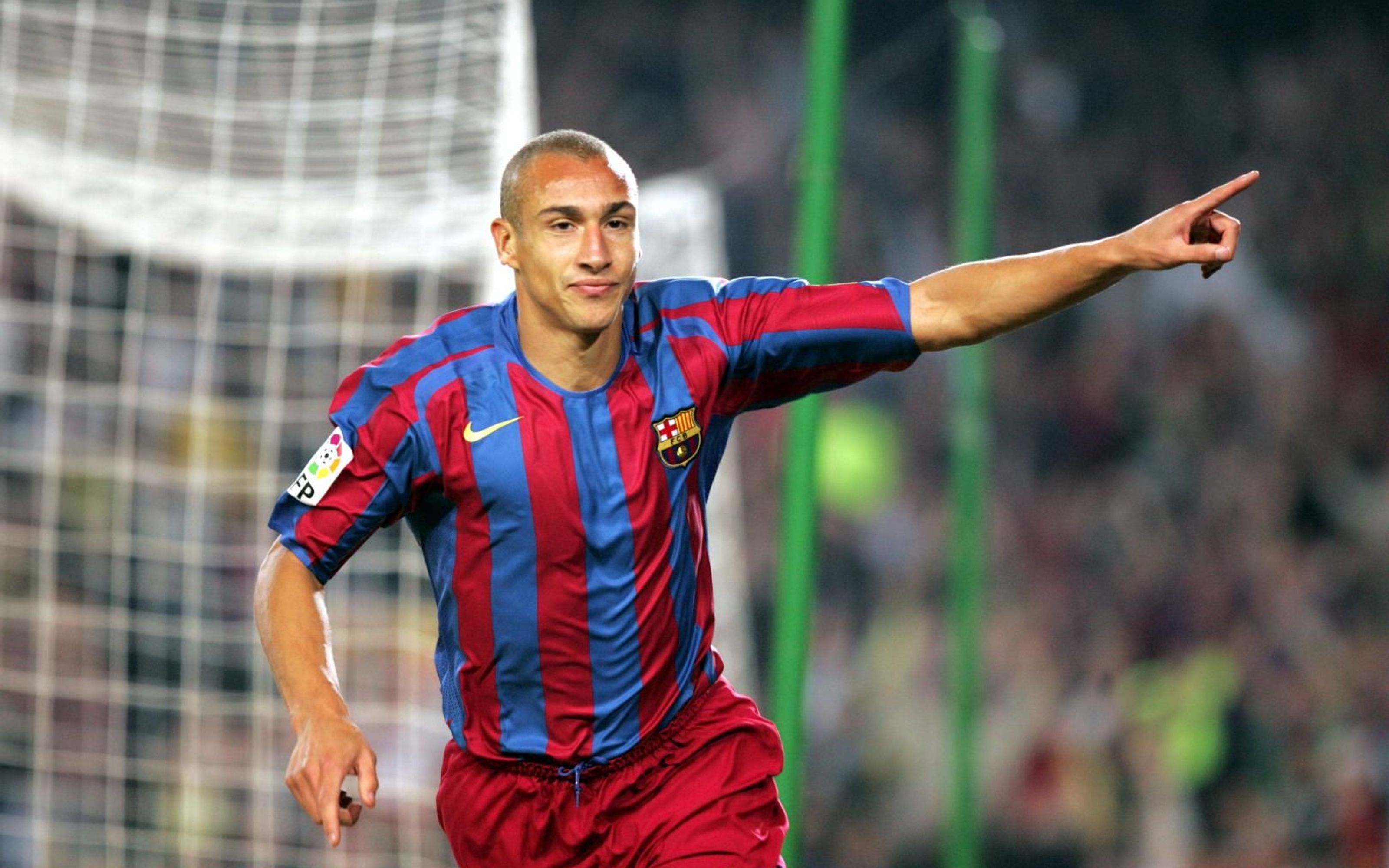 La trayectoria de Larsson en el Barça, en imágenes