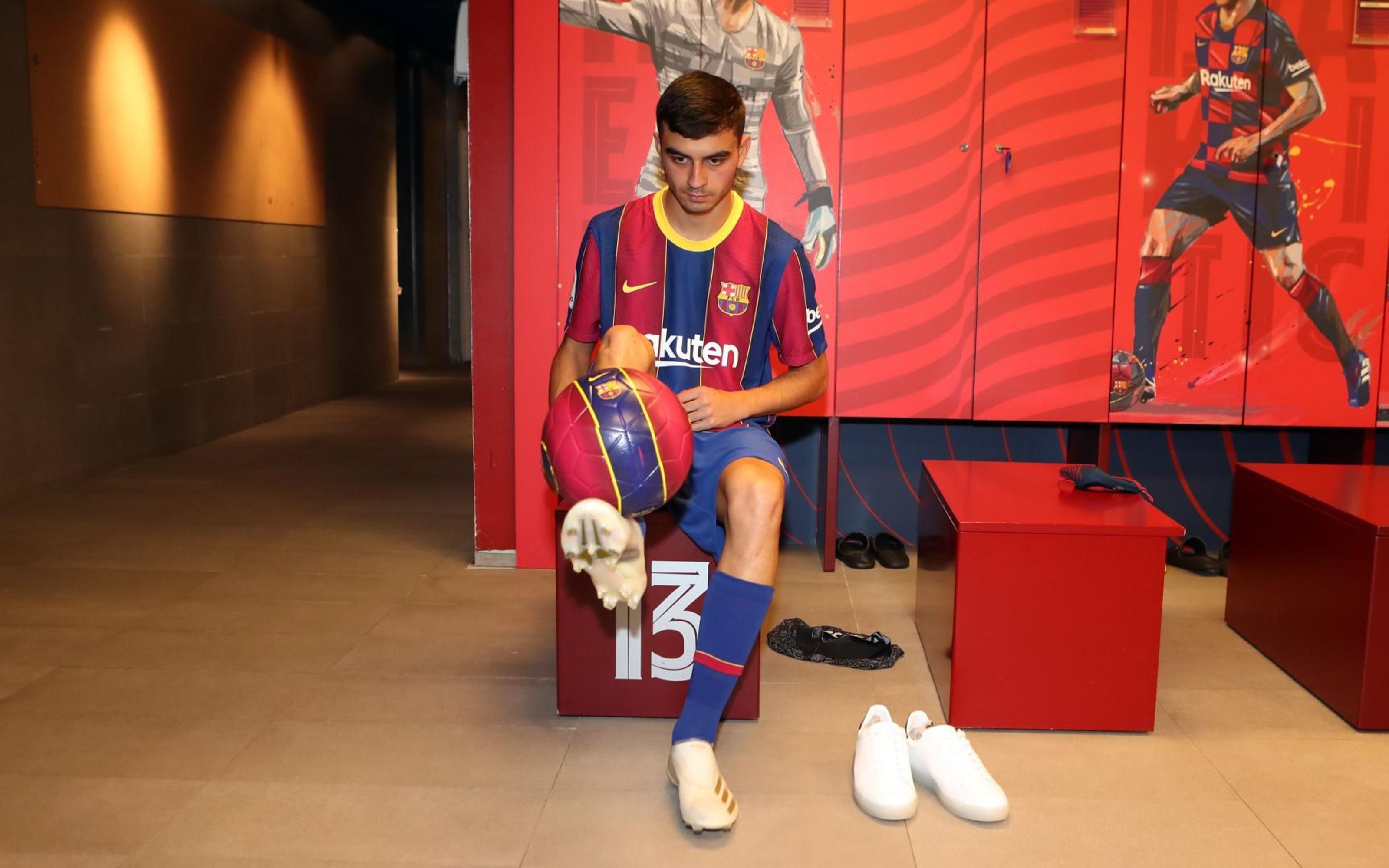 Las fotografías exclusivas de la presentación de Pedri