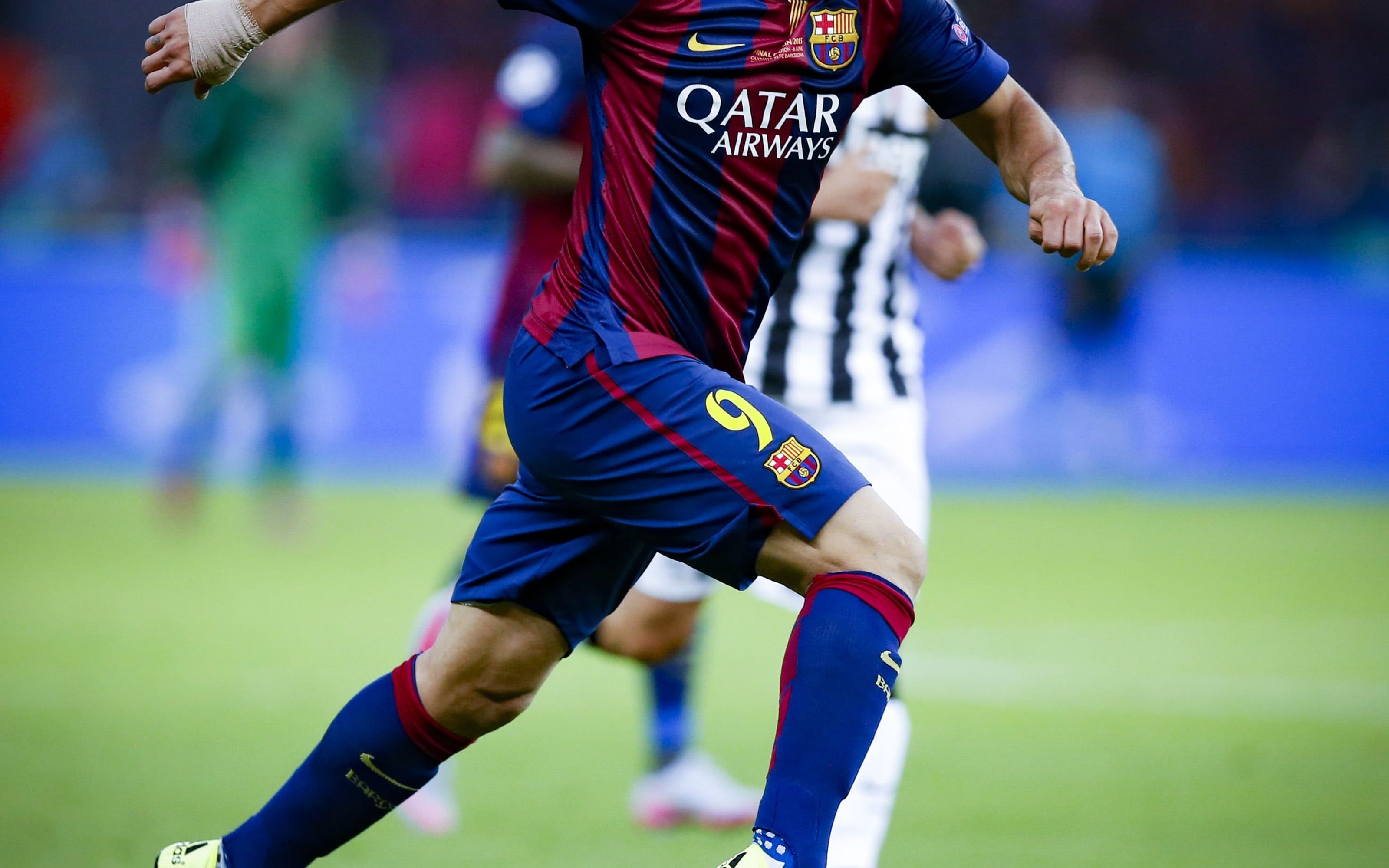 Luis Suárez at Barça, in photos
