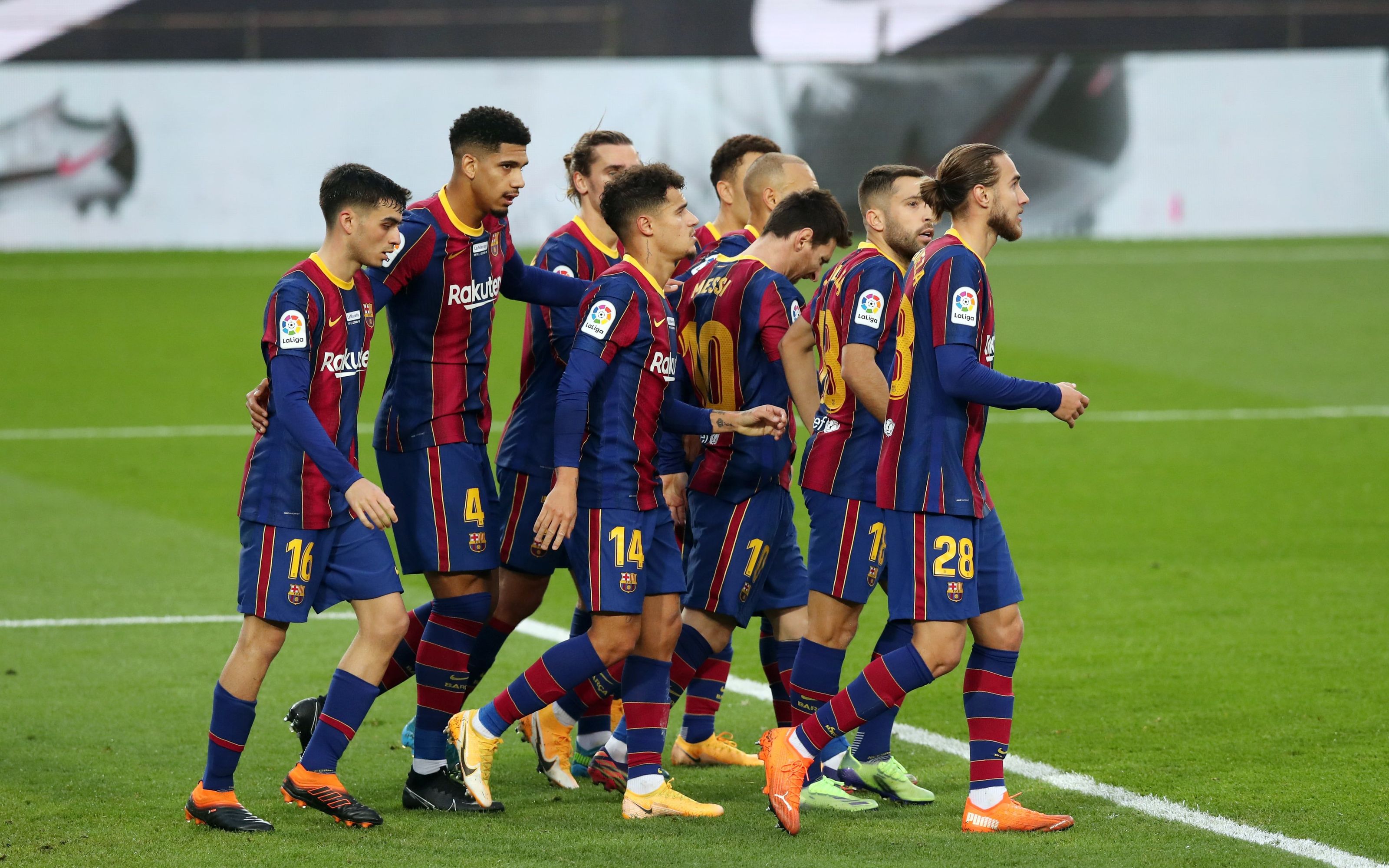 Barça v Valencia in photos