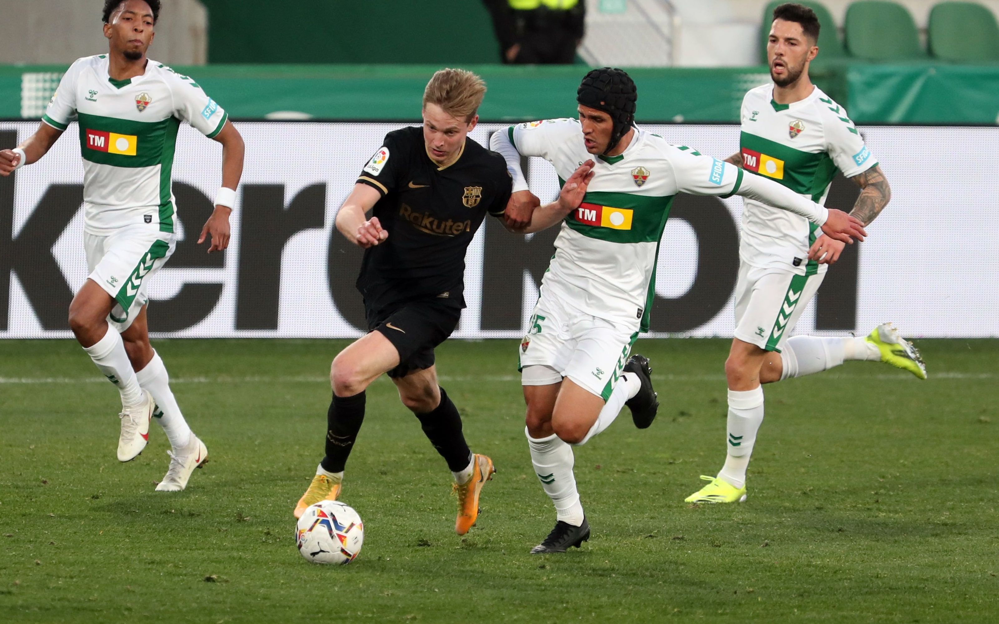 The win at Elche in photos