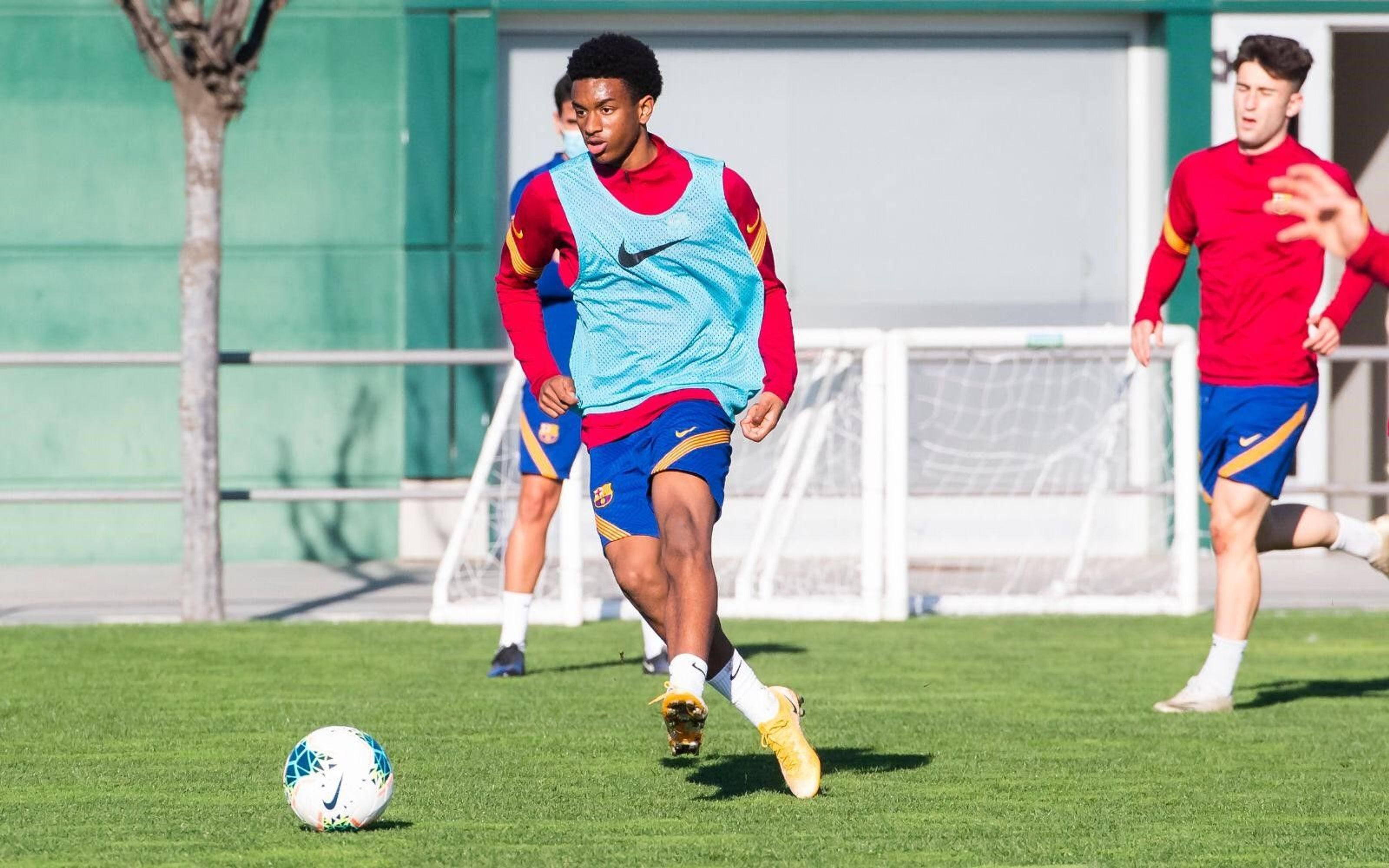 Ilaix Moriba, José Marsà, Peque i Balde, convocats amb la sub-19