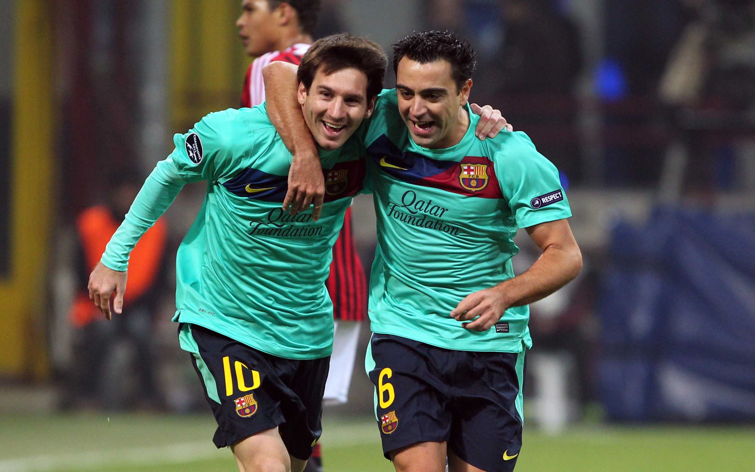 Xavi and Messi, the two players with the most games in Barça's history