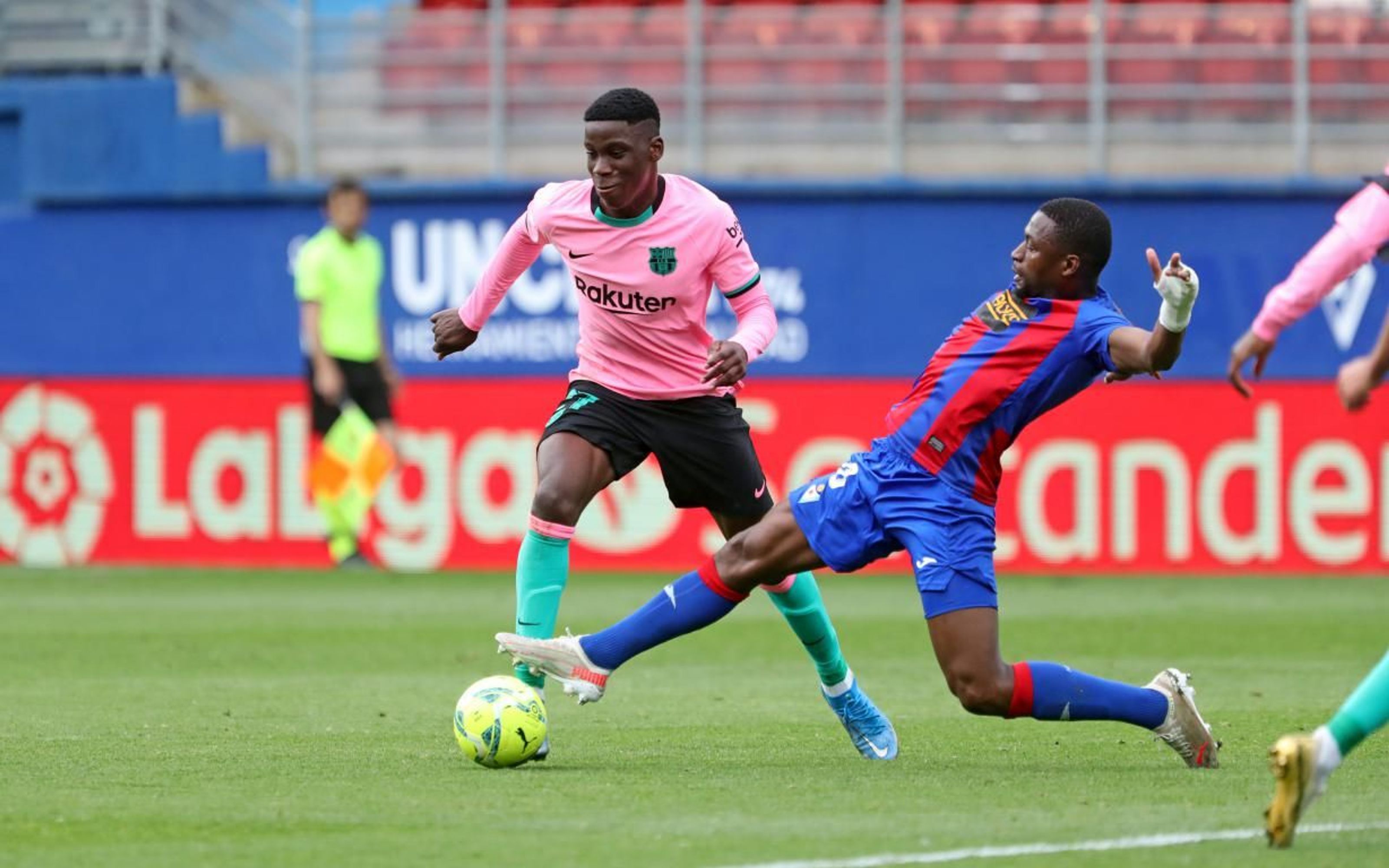 The best photos from the win at Eibar