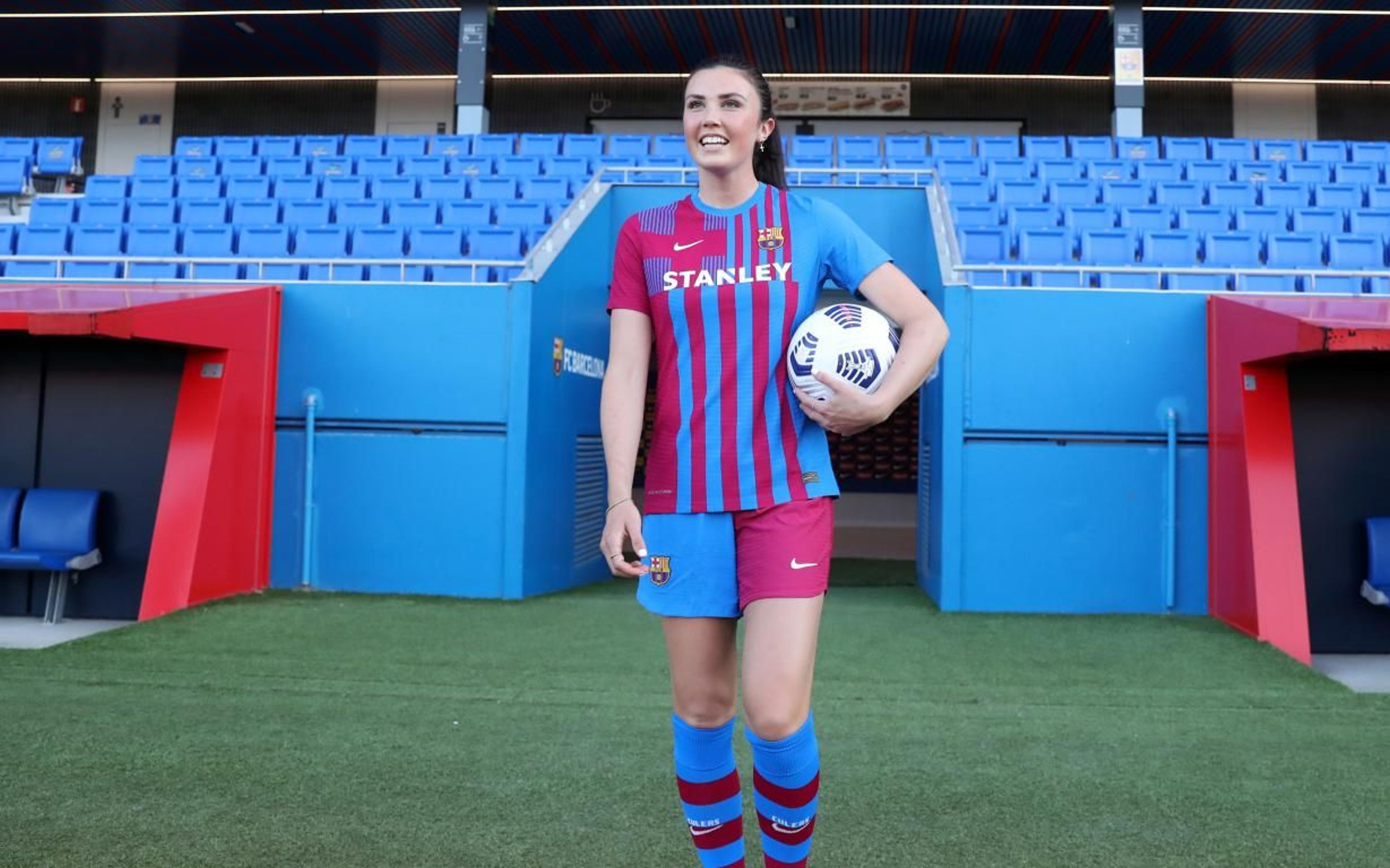 Norwegian Ingrid Engen signs for Barça