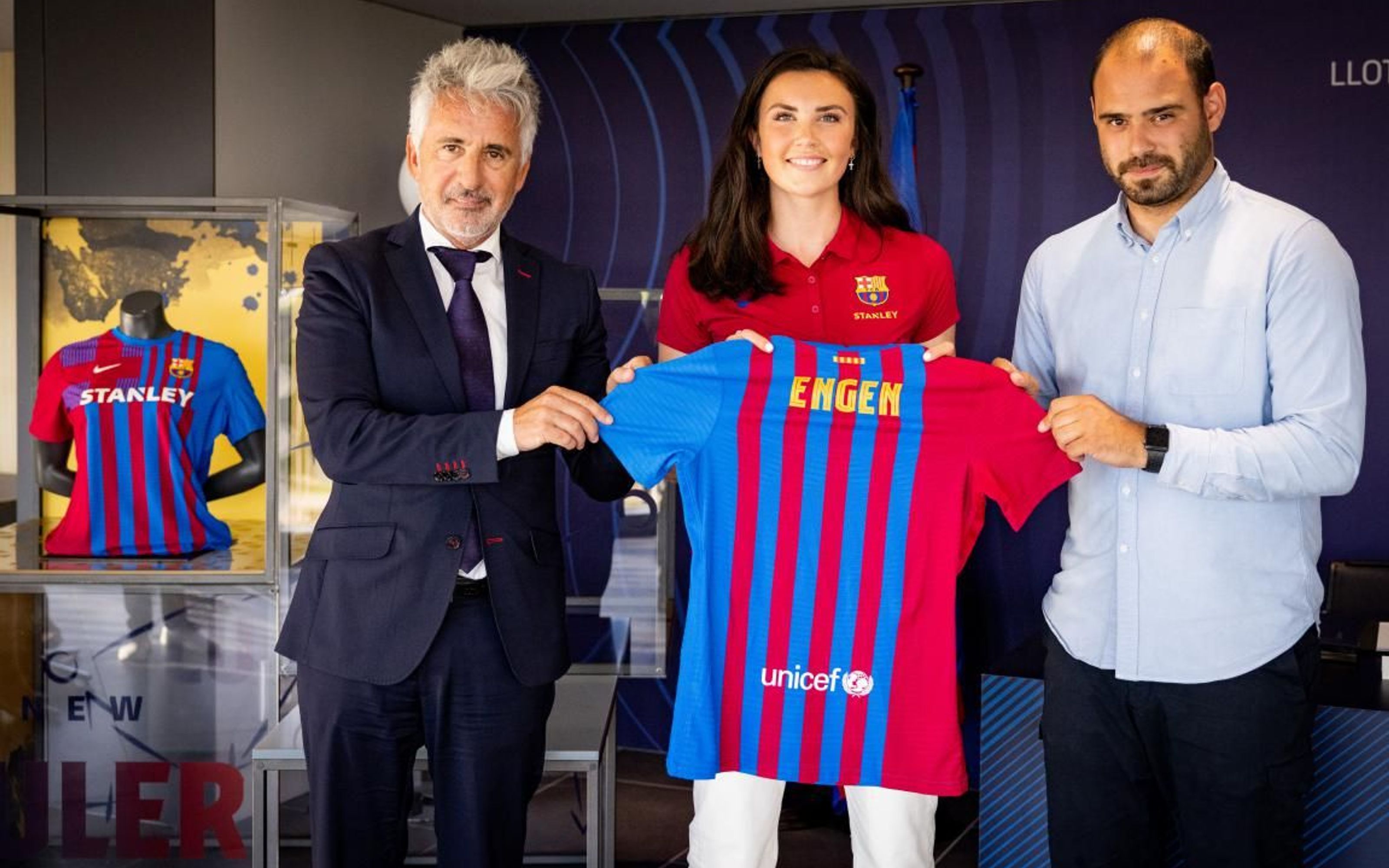 Norwegian Ingrid Engen signs for Barça