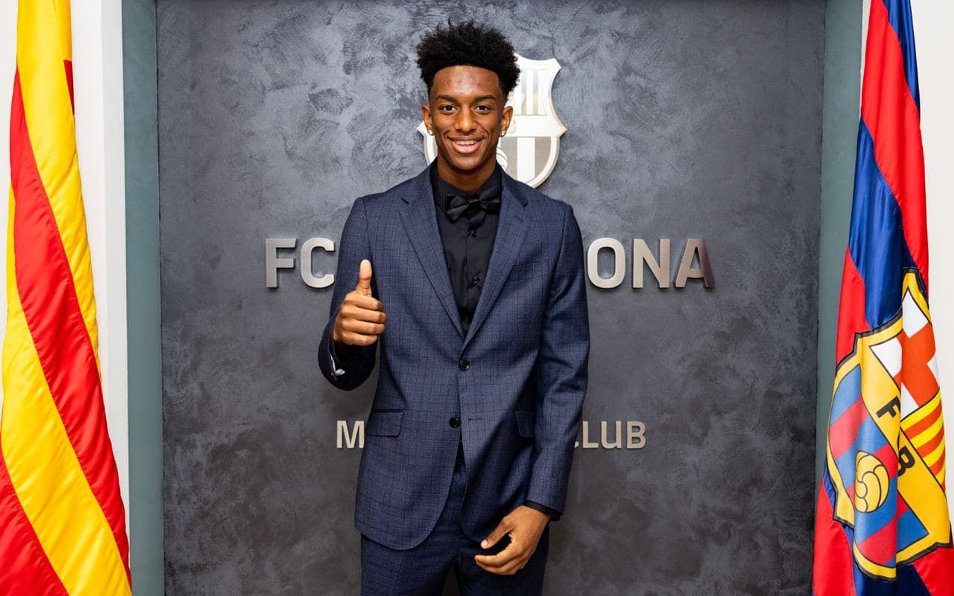 El acto de renovación de la firma de Alejandro Balde