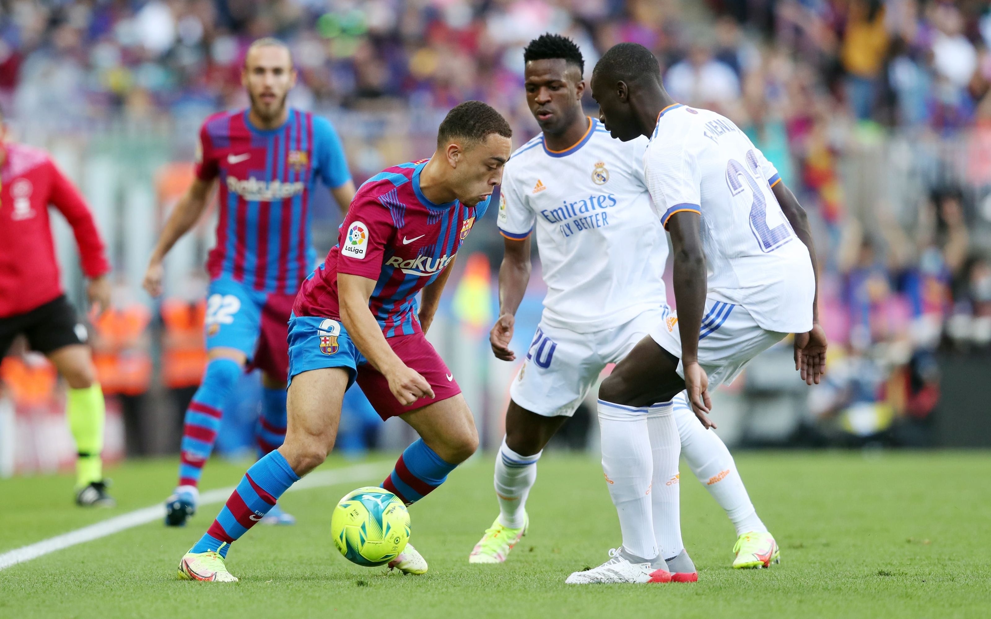 The photos from Barça v Real Madrid