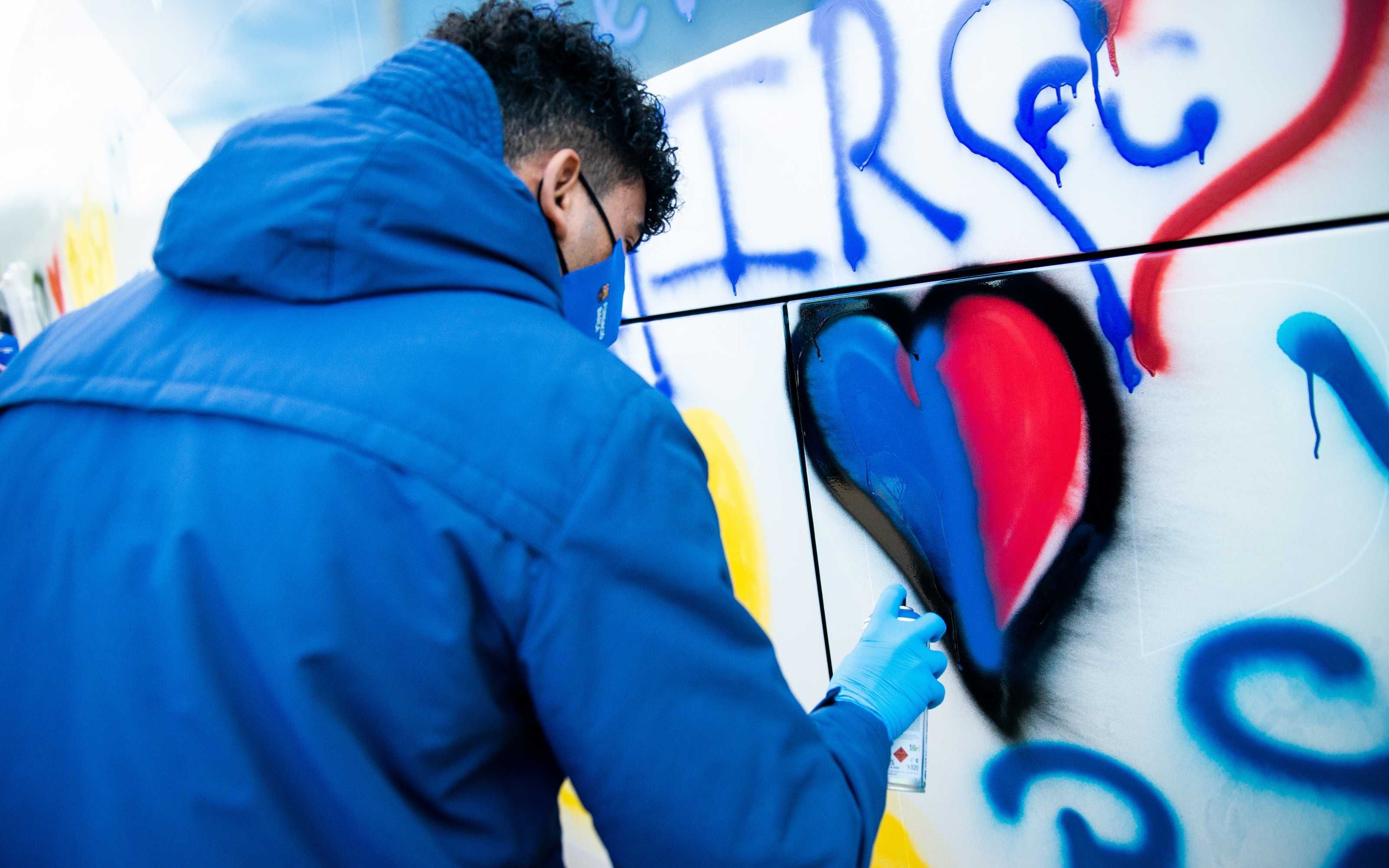 A unique team to design new Barça bus
