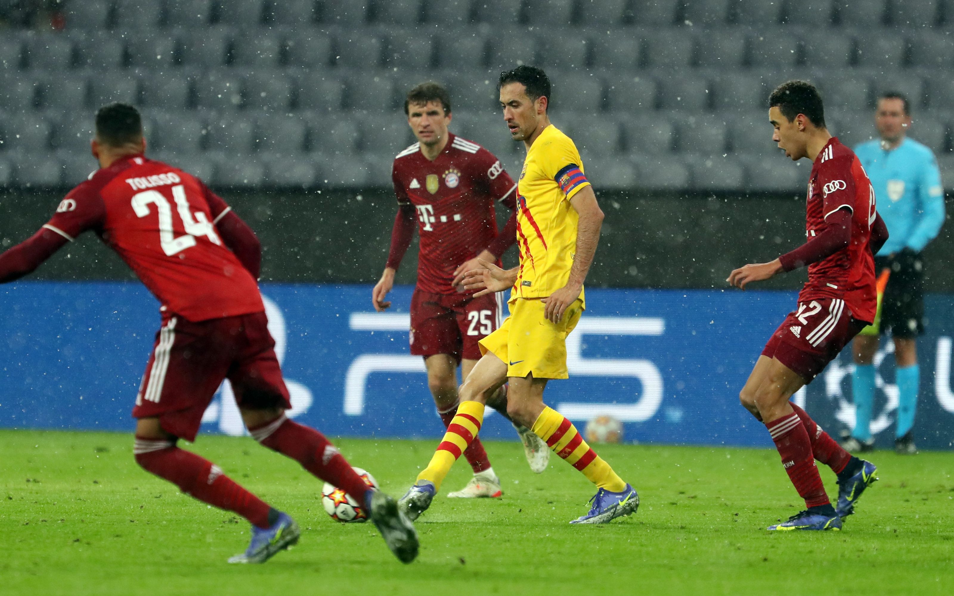Bayern Munich v Barça in photos
