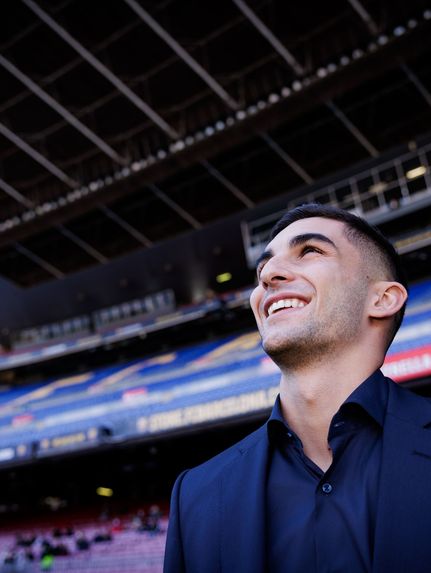 Ferran Torres' first day at Camp Nou as a culer