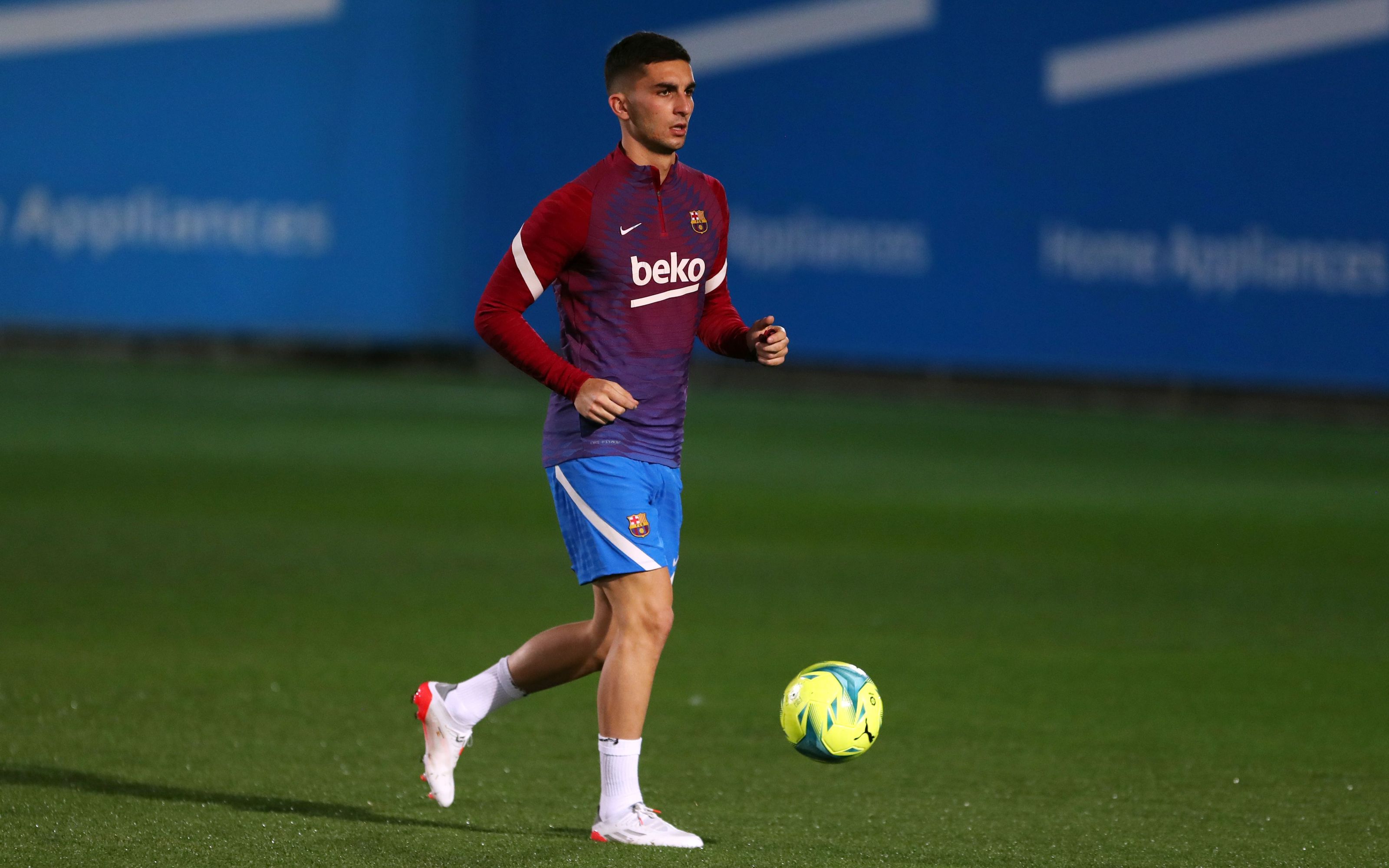 First session for Ferran Torres