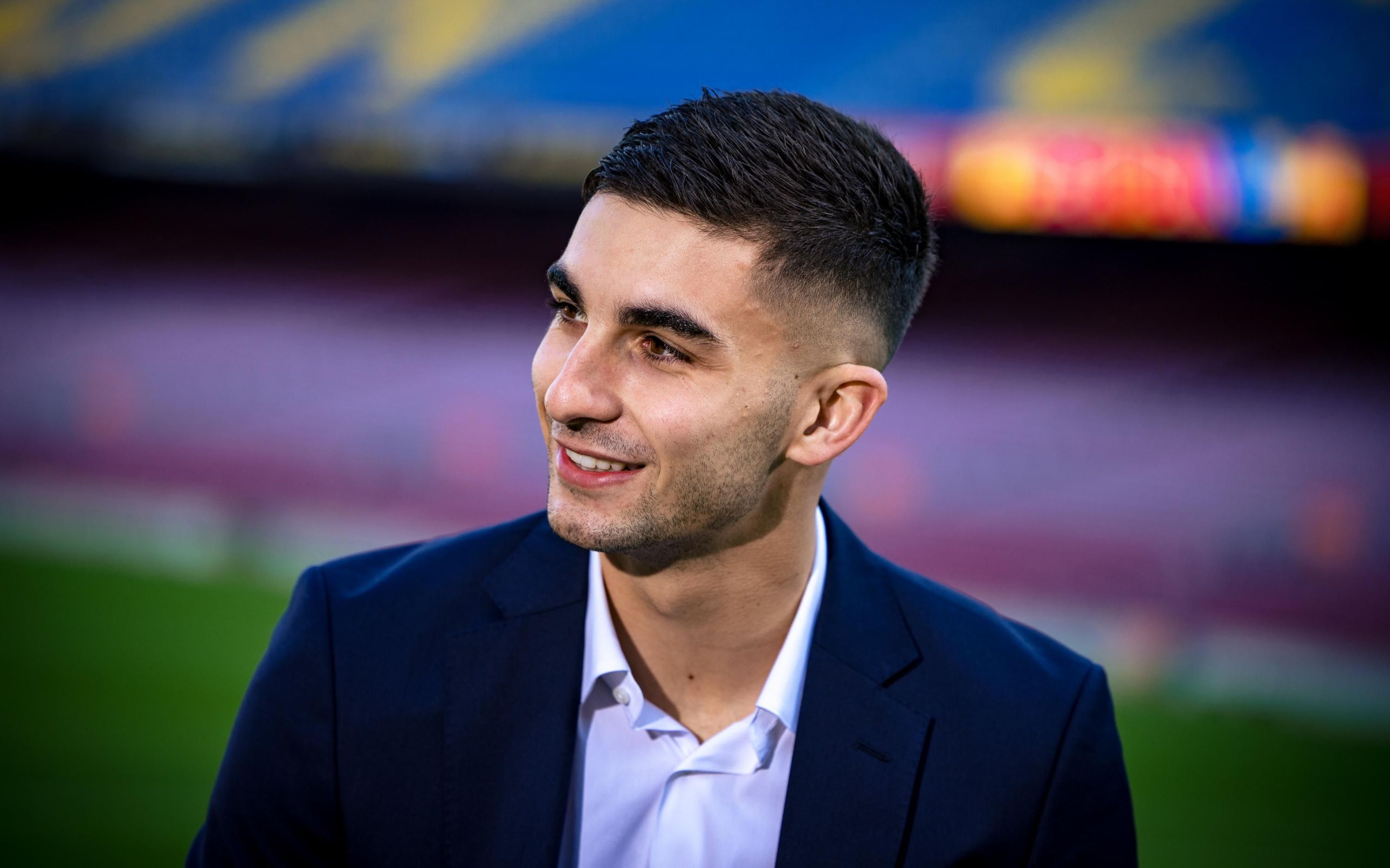 Ferran Torres presentation in photos