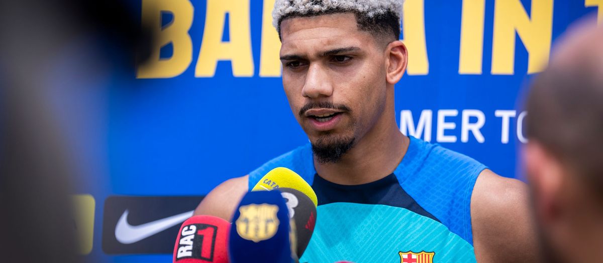Araujo believes Barça can compete for trophies