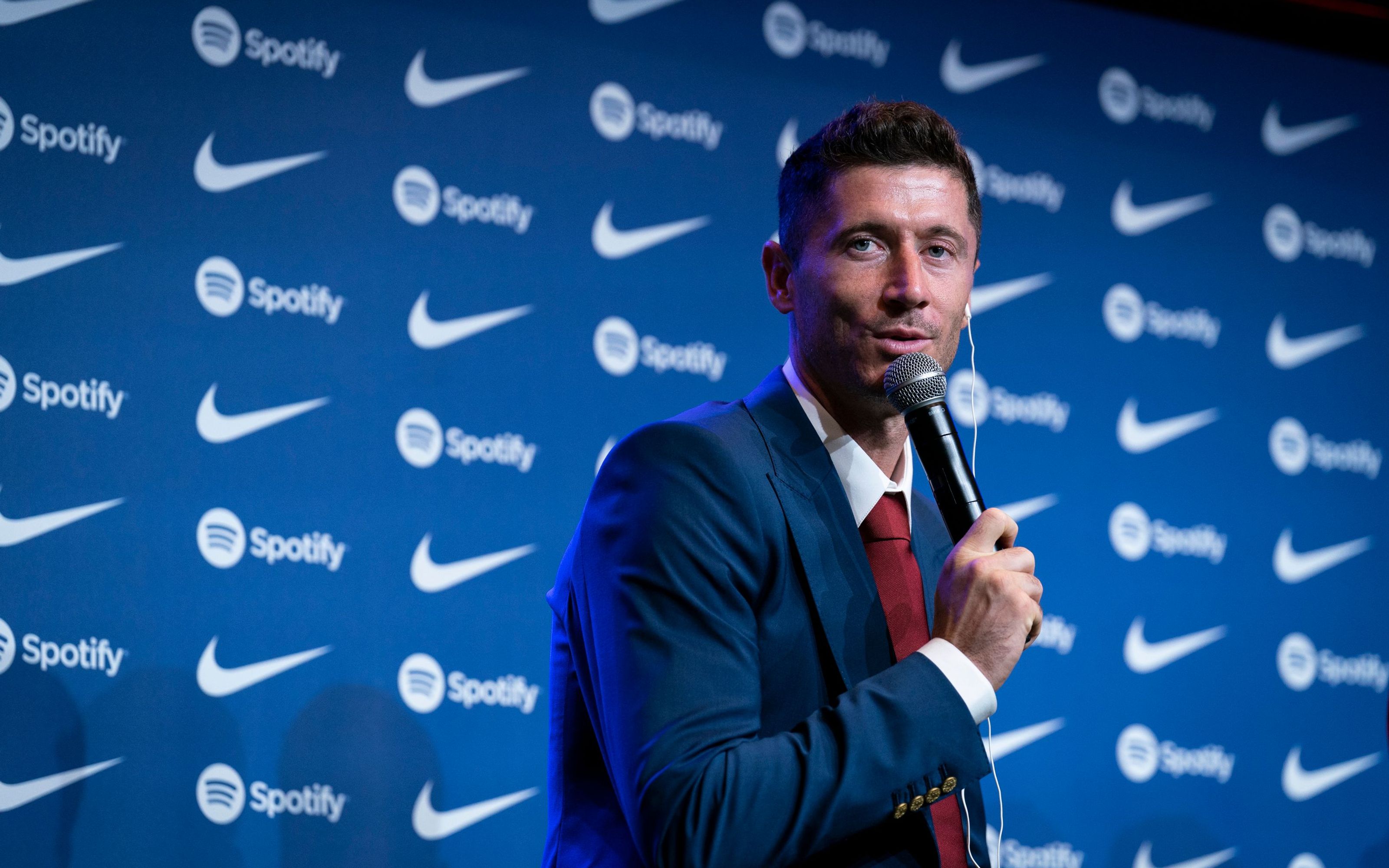 Lewandowski's presentation in photos